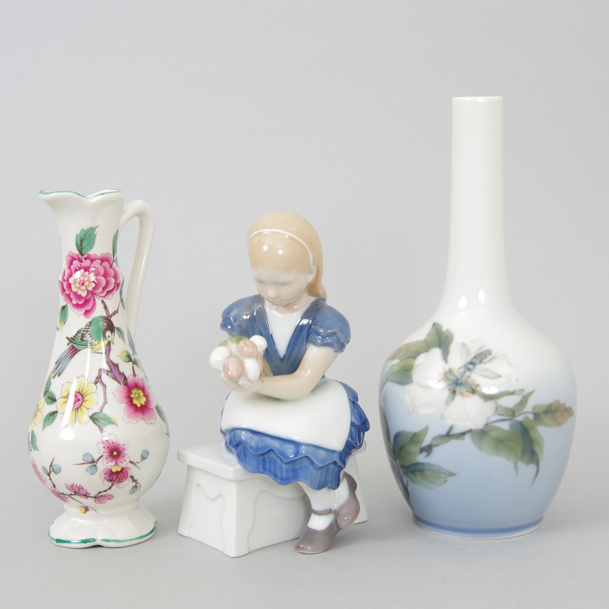 Images for 327722. VASES AND FIGURINE, 3 parts, porcelain, Bing ...