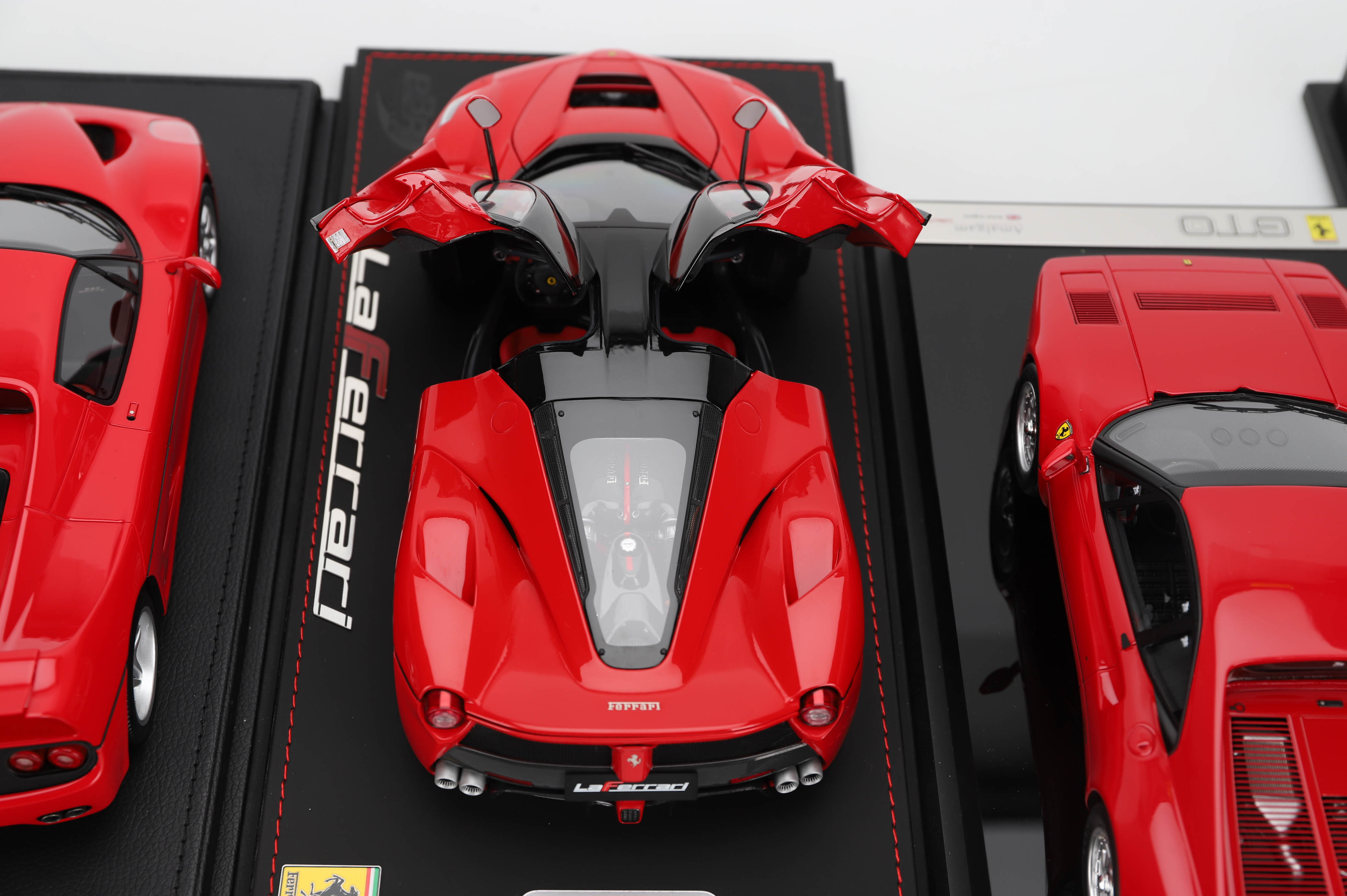 Bilder för 3300795. FERRARI Bilar 5 stk, BBR/Models 1/18, från Italien ...