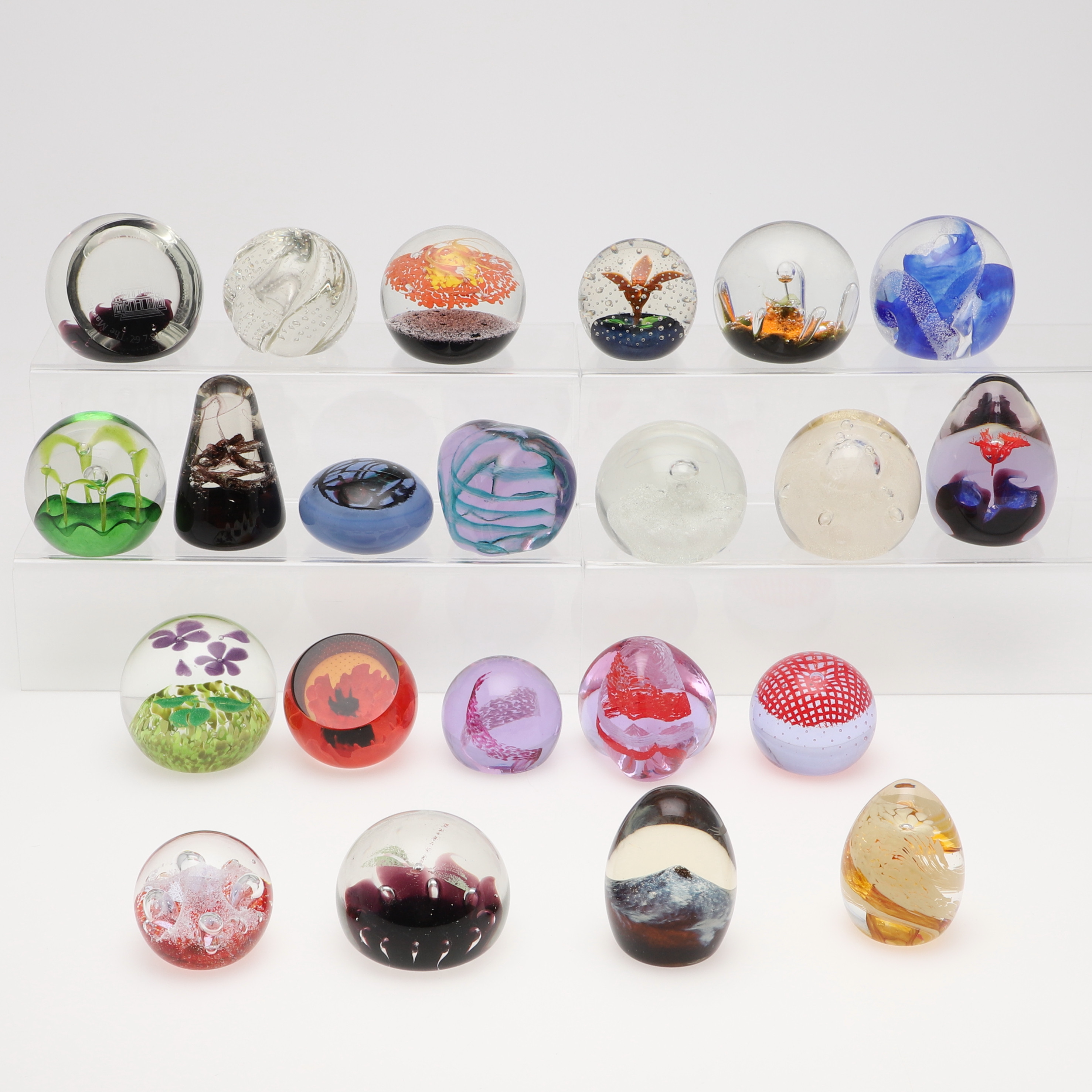 Images for 3326201. COLLECTION OF CAITHNESS PAPERWEIGHTS. - Auctionet