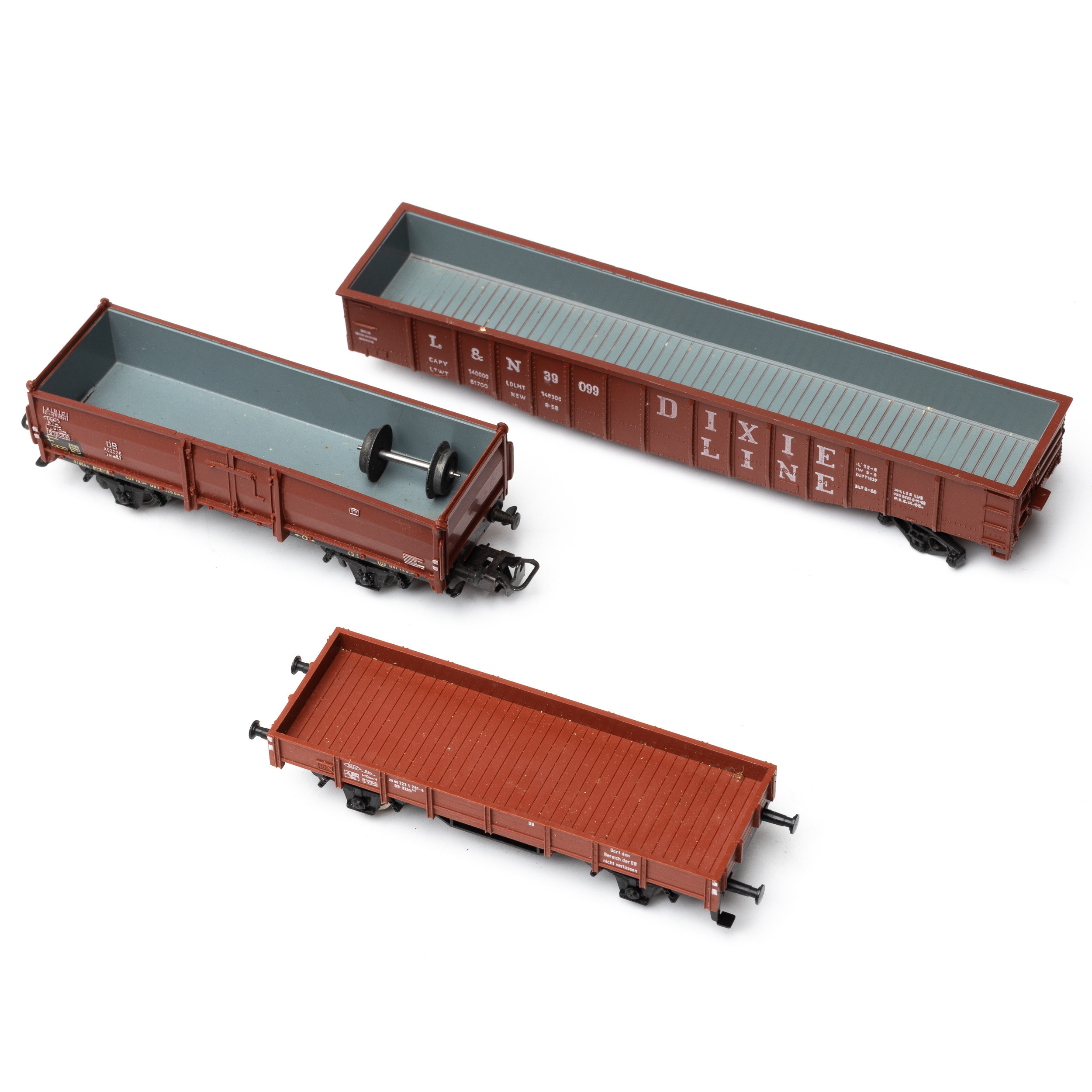 MÄRKLIN 4 lok och 11 vagnar, bl.a. 3062 New Haven och boxcar. Leksaker ...