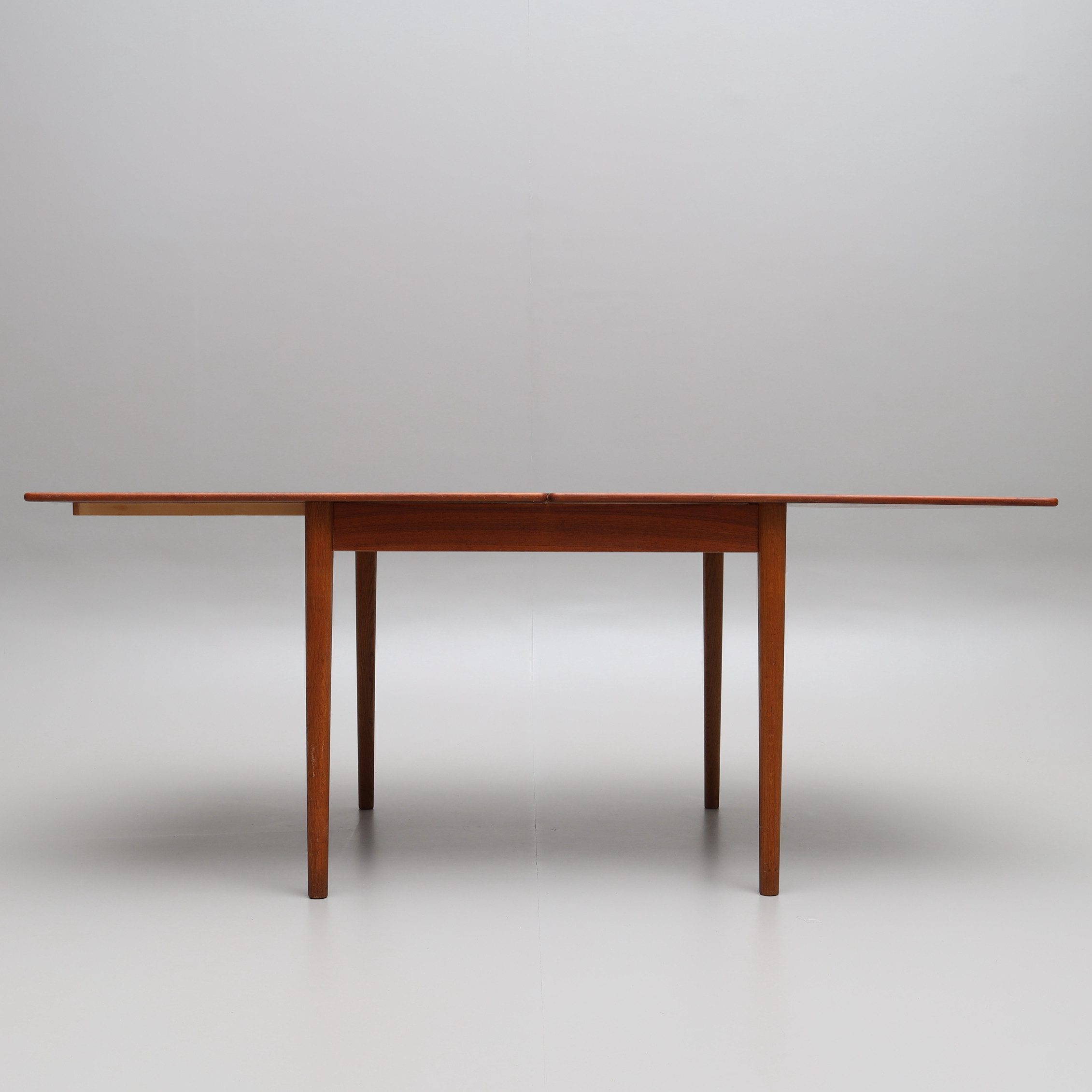 MATBORD, teak, vikbar skiva, Troeds Industrier, Bjärnum, 1960-tal ...