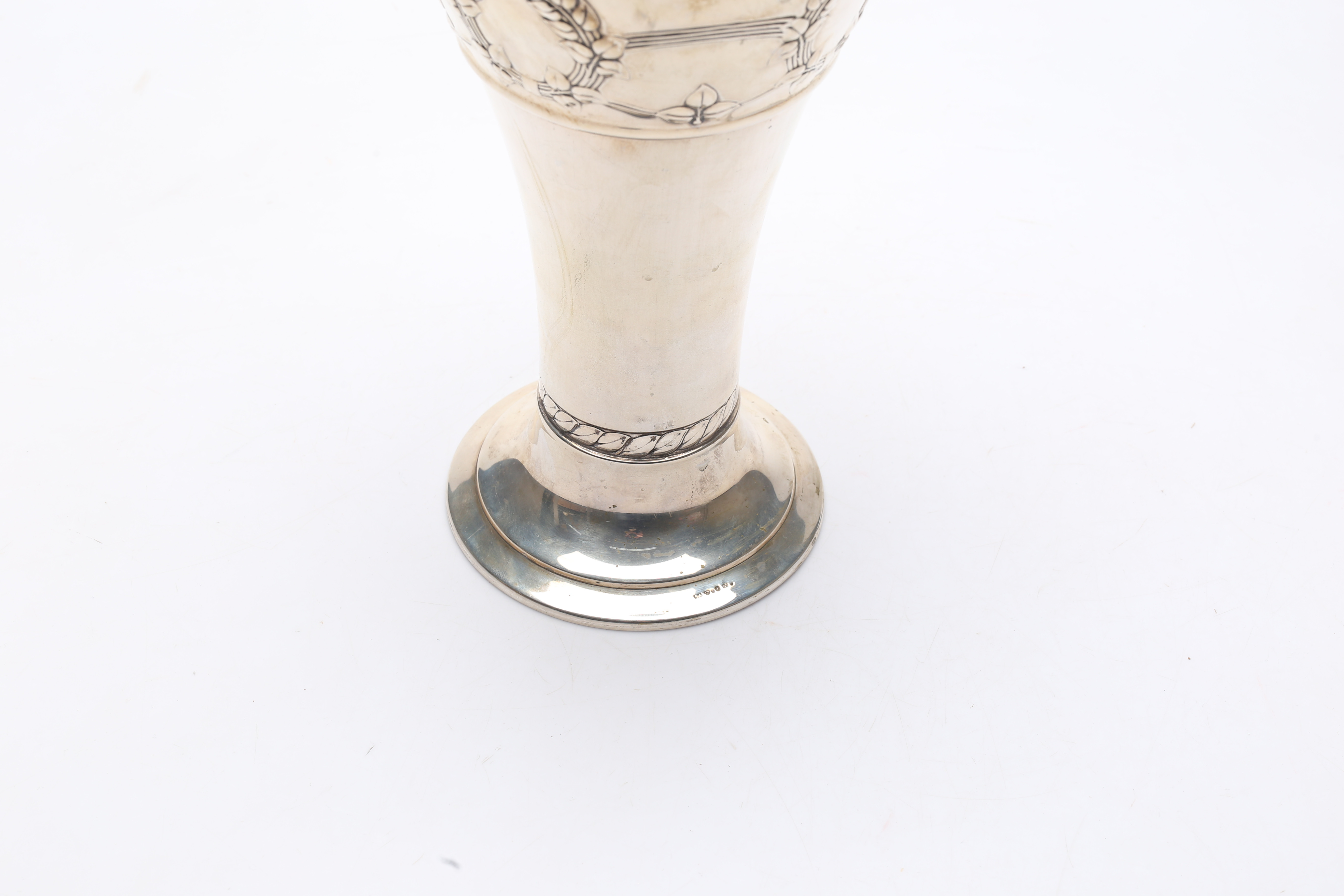 VAS, silver, K. Andersson, Stockholm 1916, 483,5 gram. Silver & Metall ...