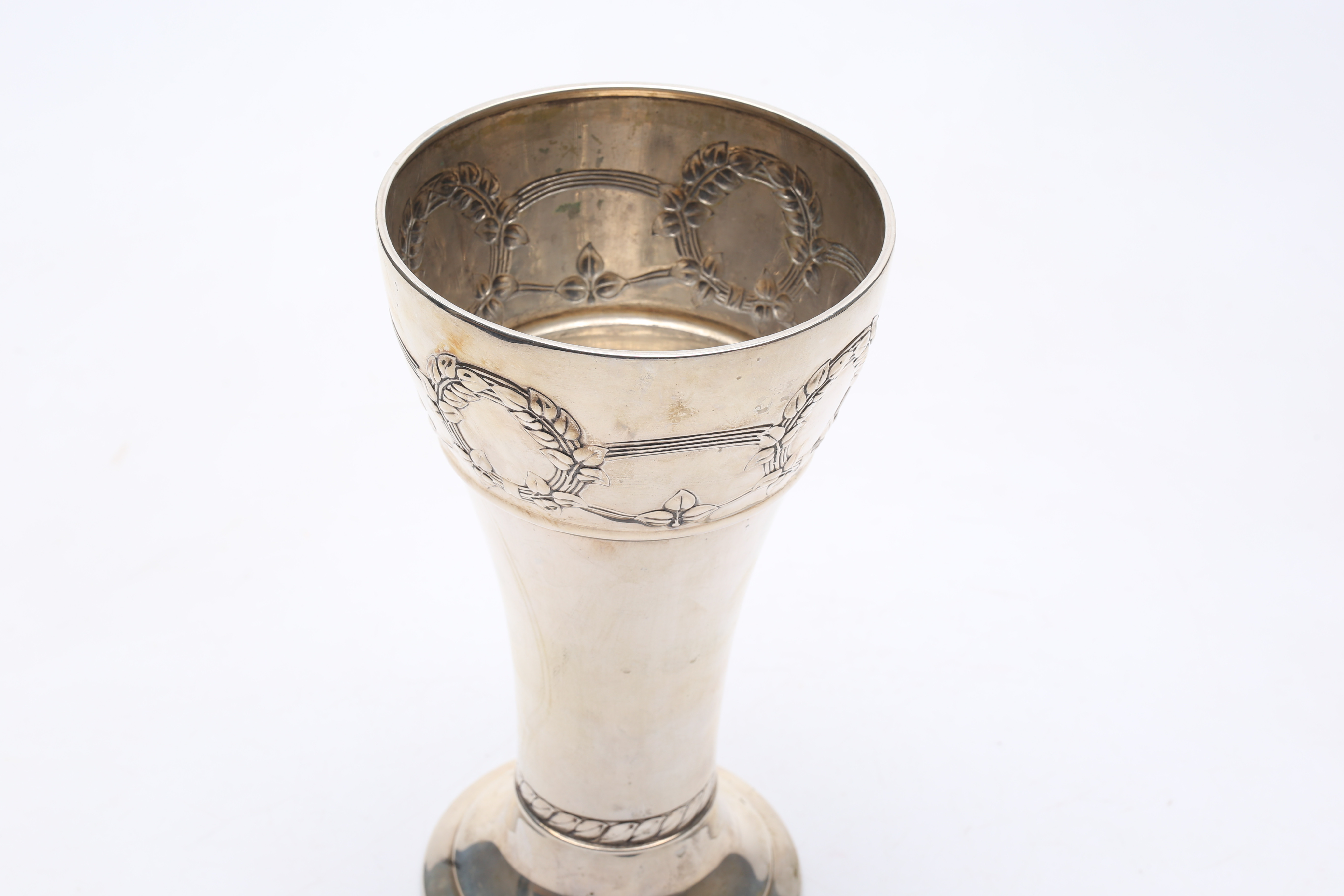 VAS, silver, K. Andersson, Stockholm 1916, 483,5 gram. Silver & Metall ...