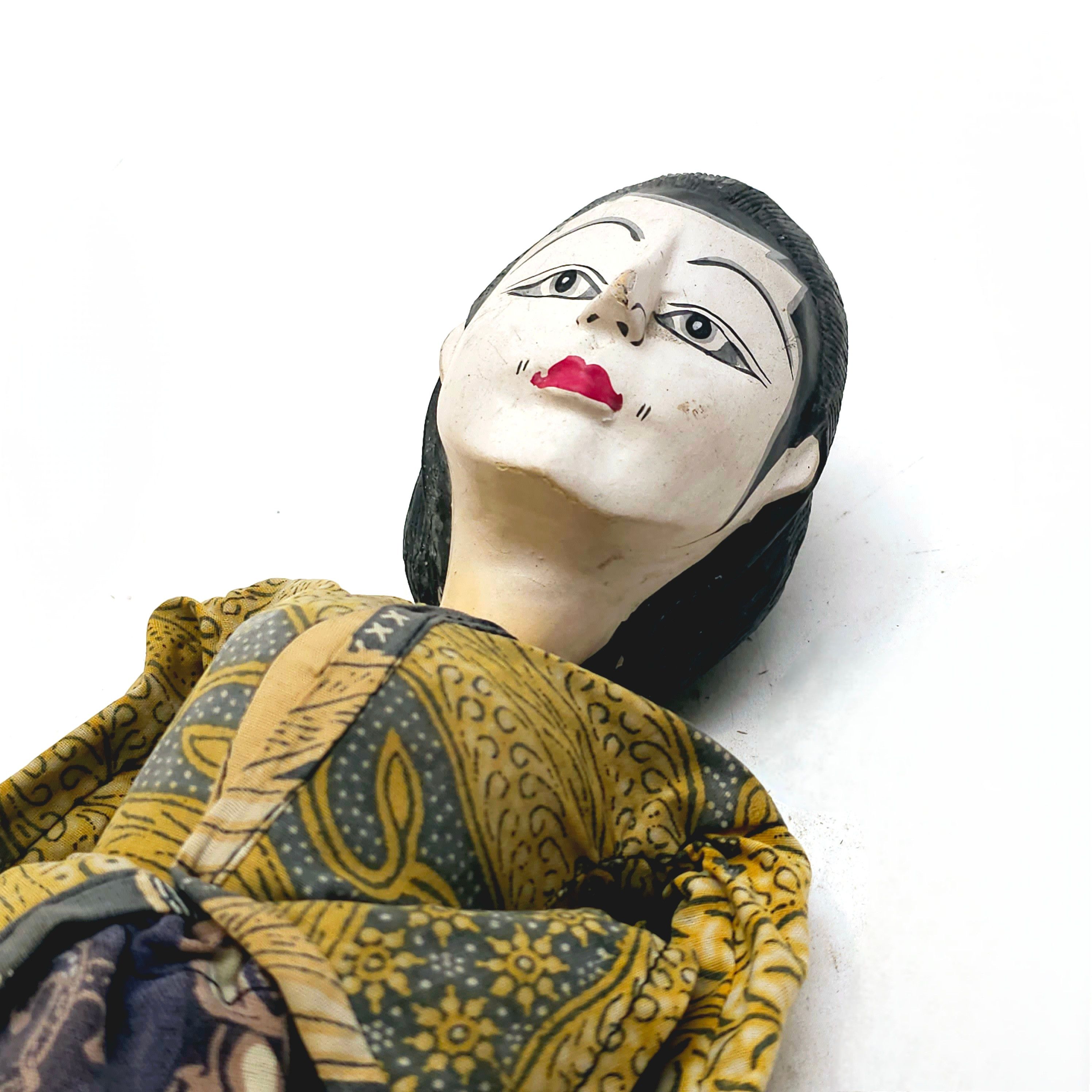 Images for 3397523. SHADOW PUPPET. INDONESIA. IN POLYCHROME WOOD. TWENTIETH CENTURY. - Auctionet