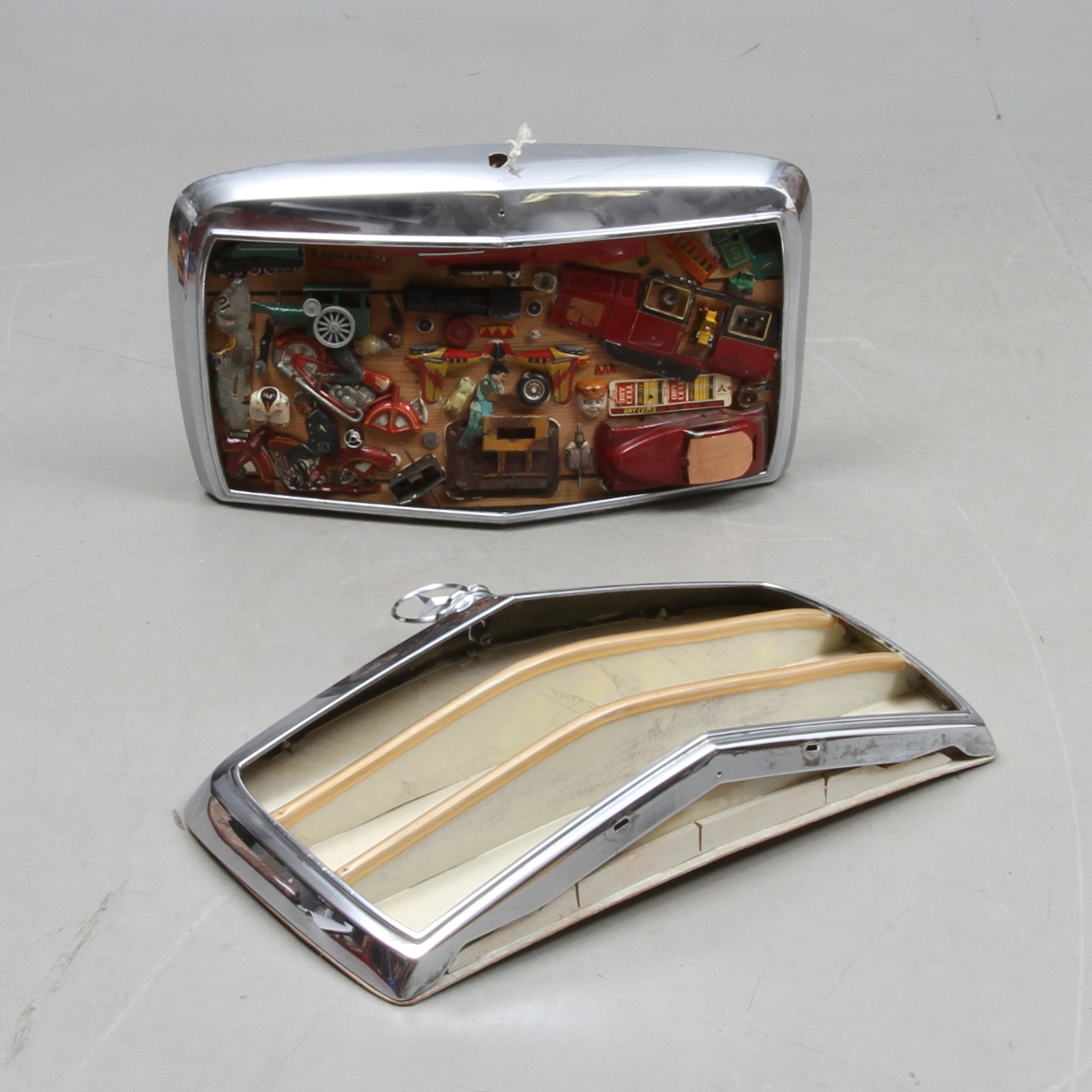 Images for 344381. Shelf and application mounted in MERCEDES radiator ...