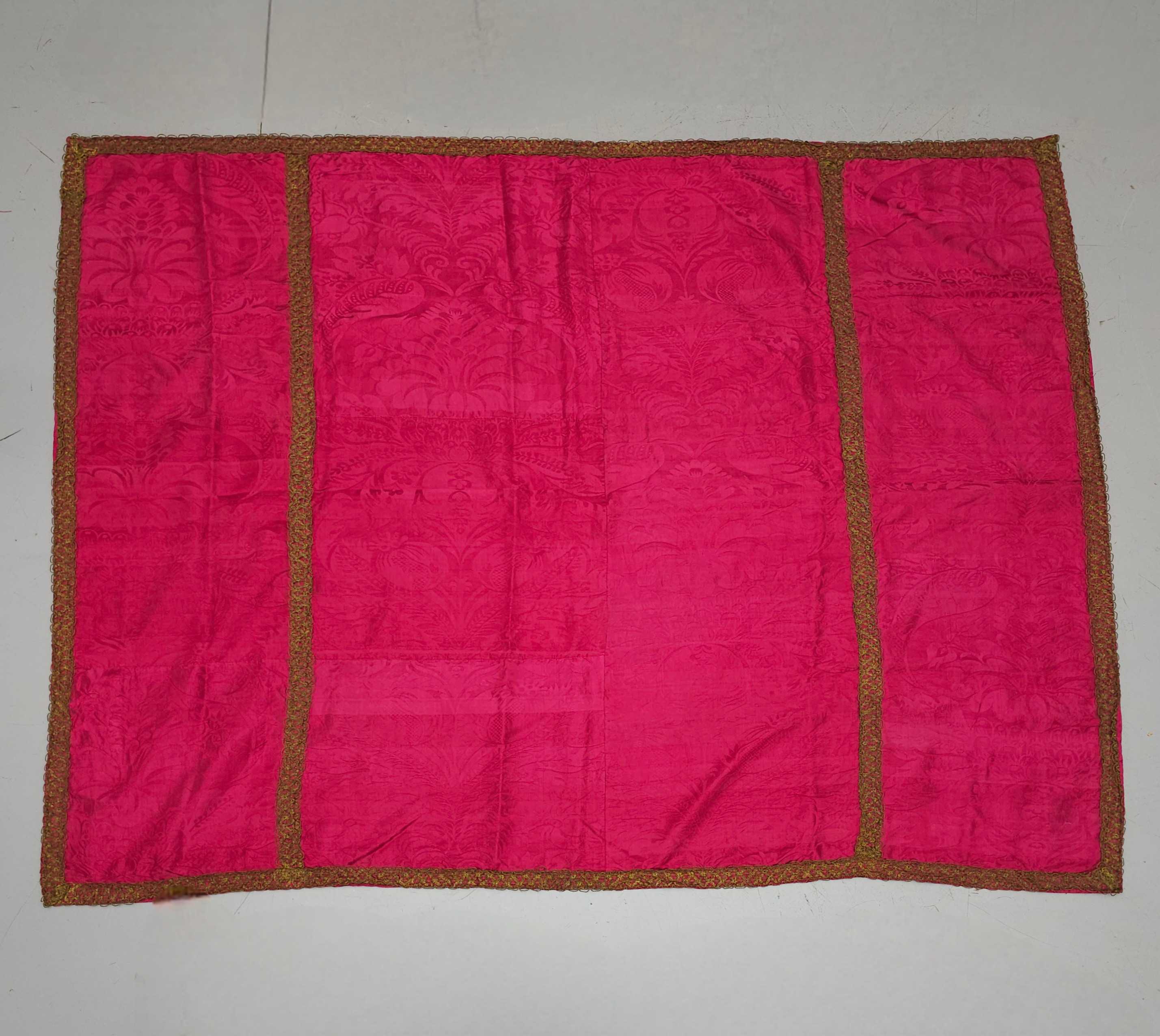 Images for 3449867. DAMASK SILK ALTAR CLOTH WITH METAL TRIM. ABOUT 1900 ...