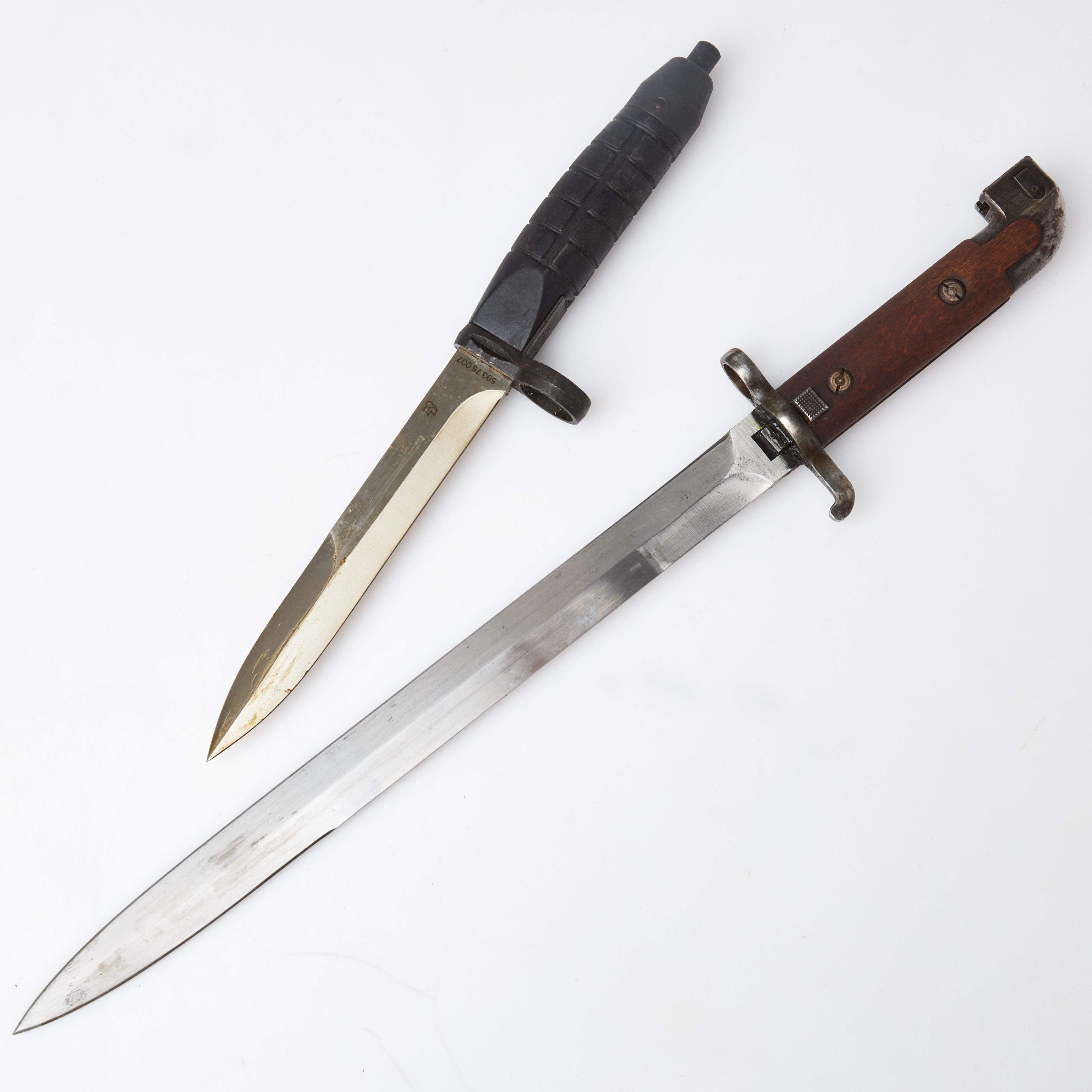 BAYONETS. 6+1 pcs, 6 pcs Eskilstuna Jernfabrik, stamped EJAB and 1 ...