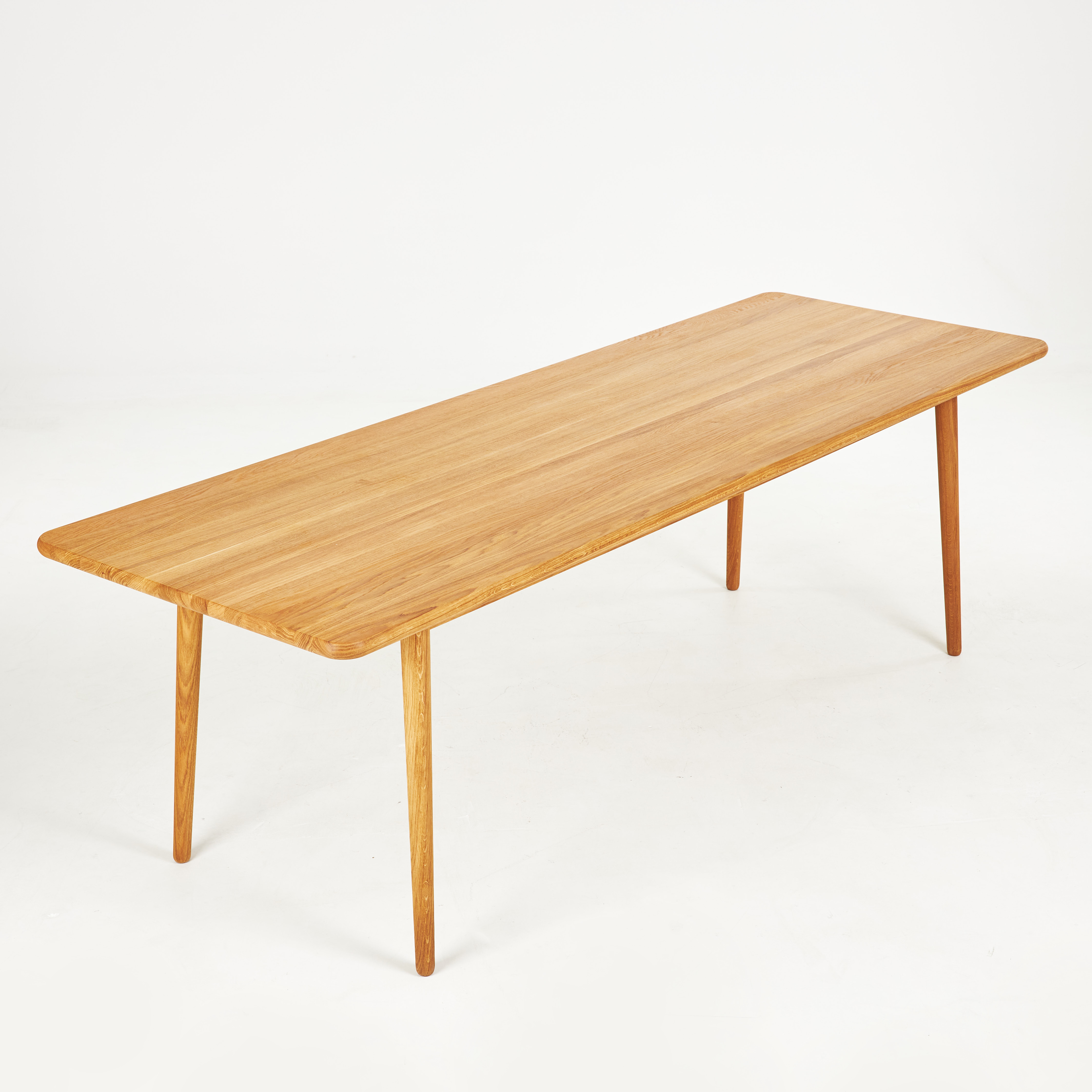 Bilder för 3462135. JONAS LINDVALL. "Miss Holly" Stolab, matbord ...