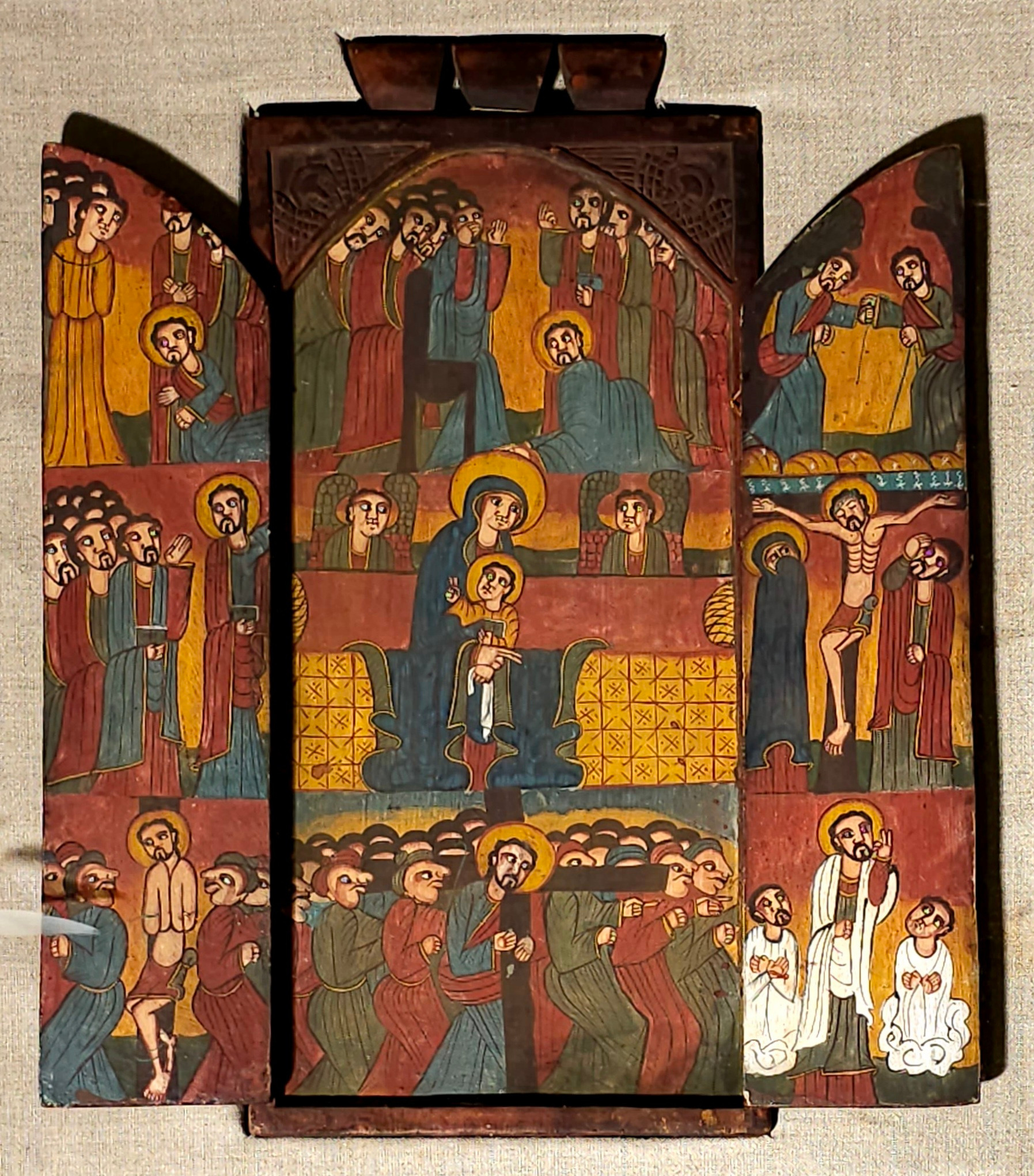 Images for 3543298. RELIGIOUS TRIPTYCH IN POLYCHROME WOOD WITH AN IMAGE OF A VIRGIN AND CHILD ...