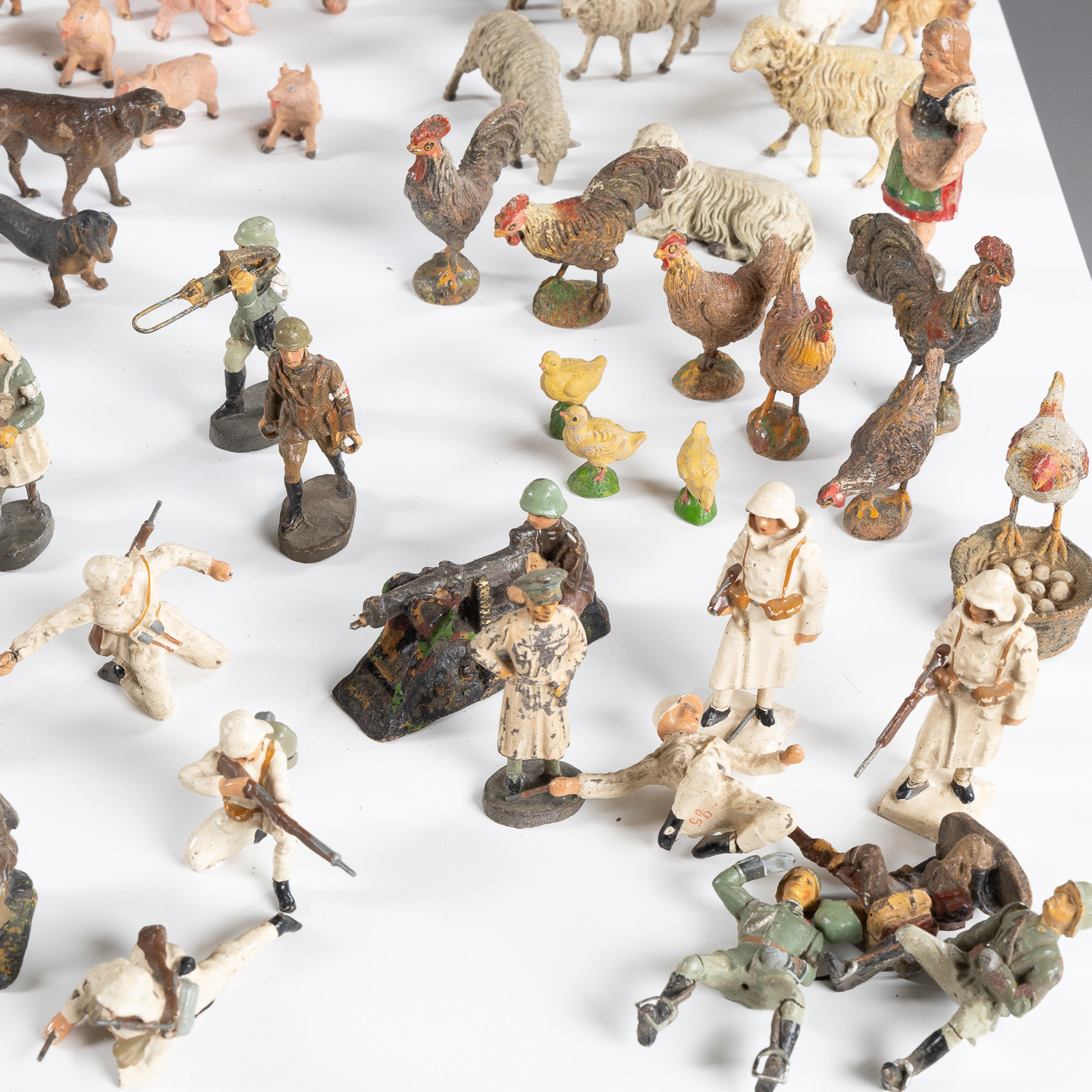 Images for 3919344. TOY FIGURES, elastolin, 1930s/40s. - Auctionet