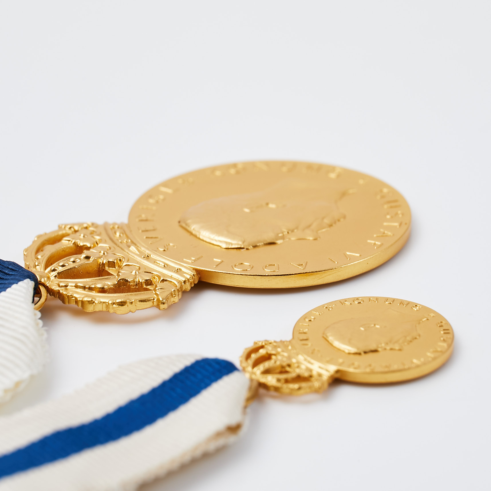 Images for 3980011. MEDALS, 2 pieces, 18 k gold, Swedish ...