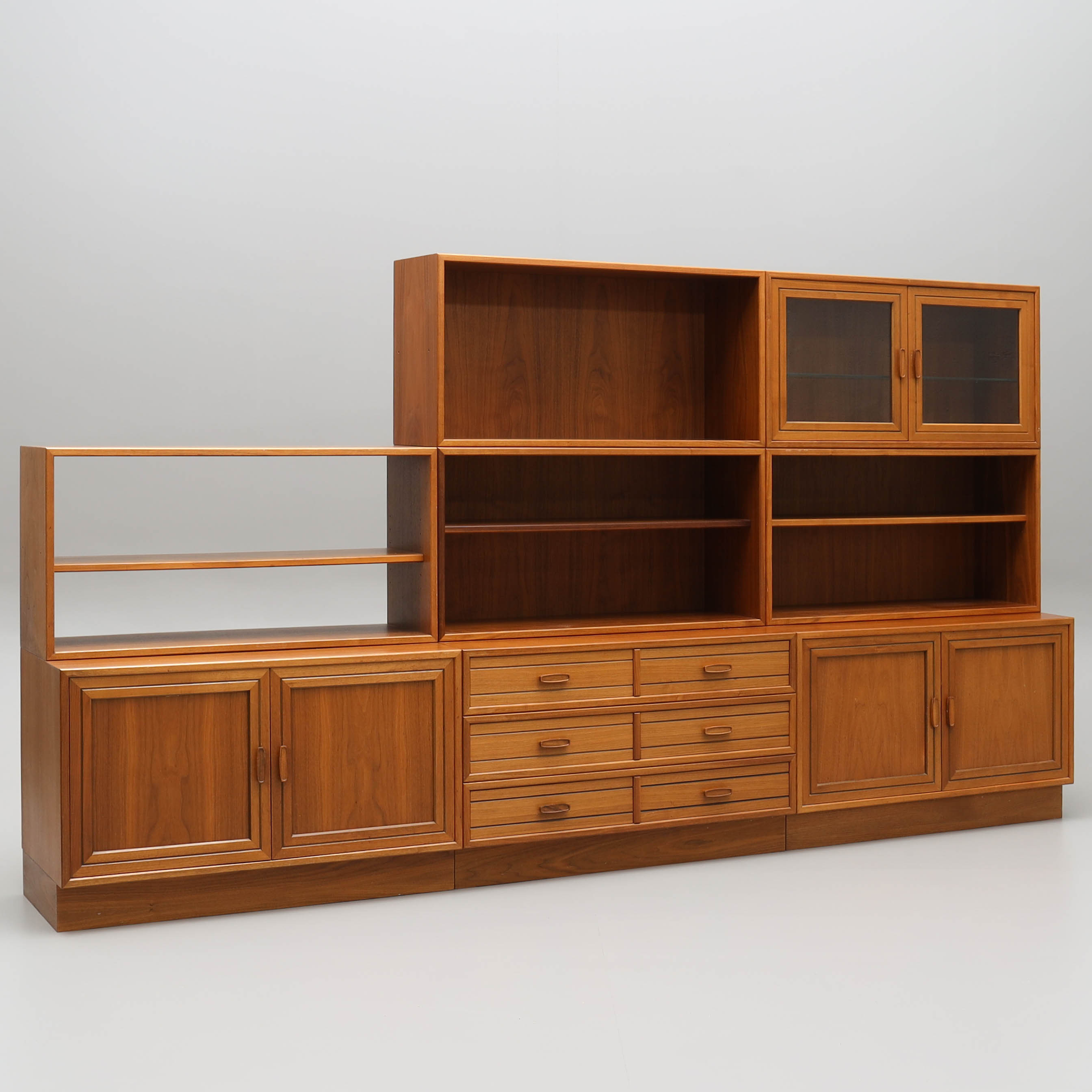 Bilder för 4108739. BOKHYLLA/VITRINSKÅP, 10 delar, byggbar i olika ...