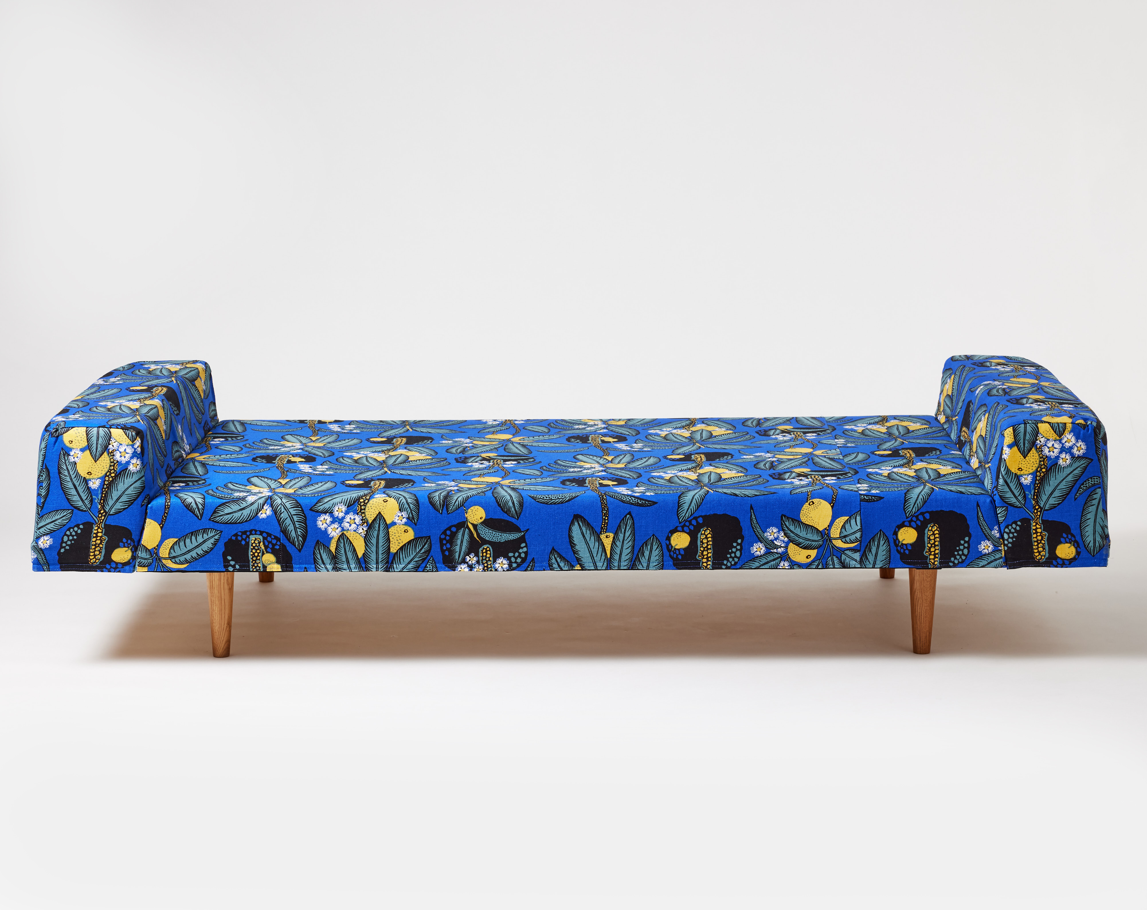 Images for 4124333. HARRI KOSKINEN. Sofa/daybed, designed in 2000, legs ...