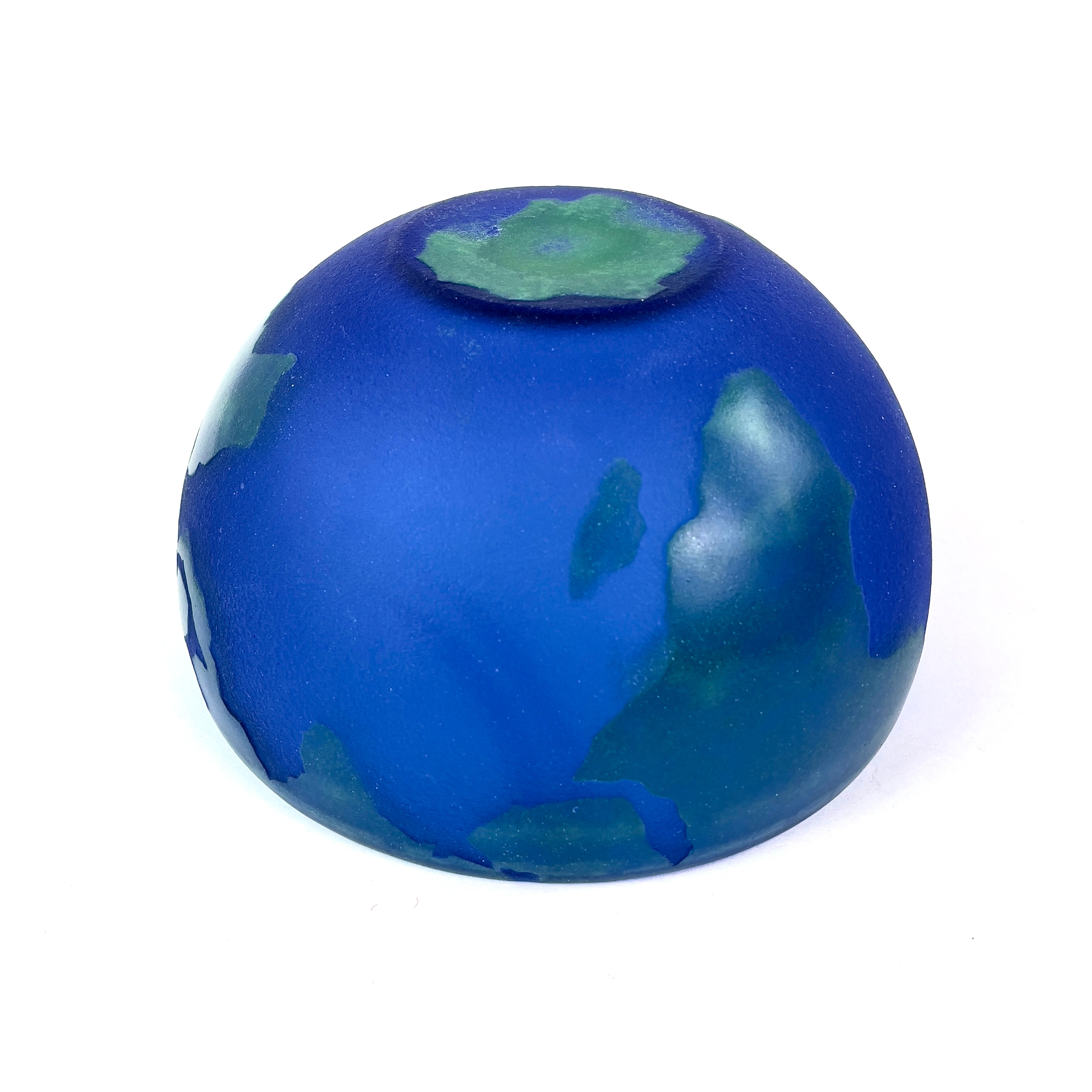 Images for 4206483. CHRISTOPHER RAMSAY, a glass “Vänskapsskal ...