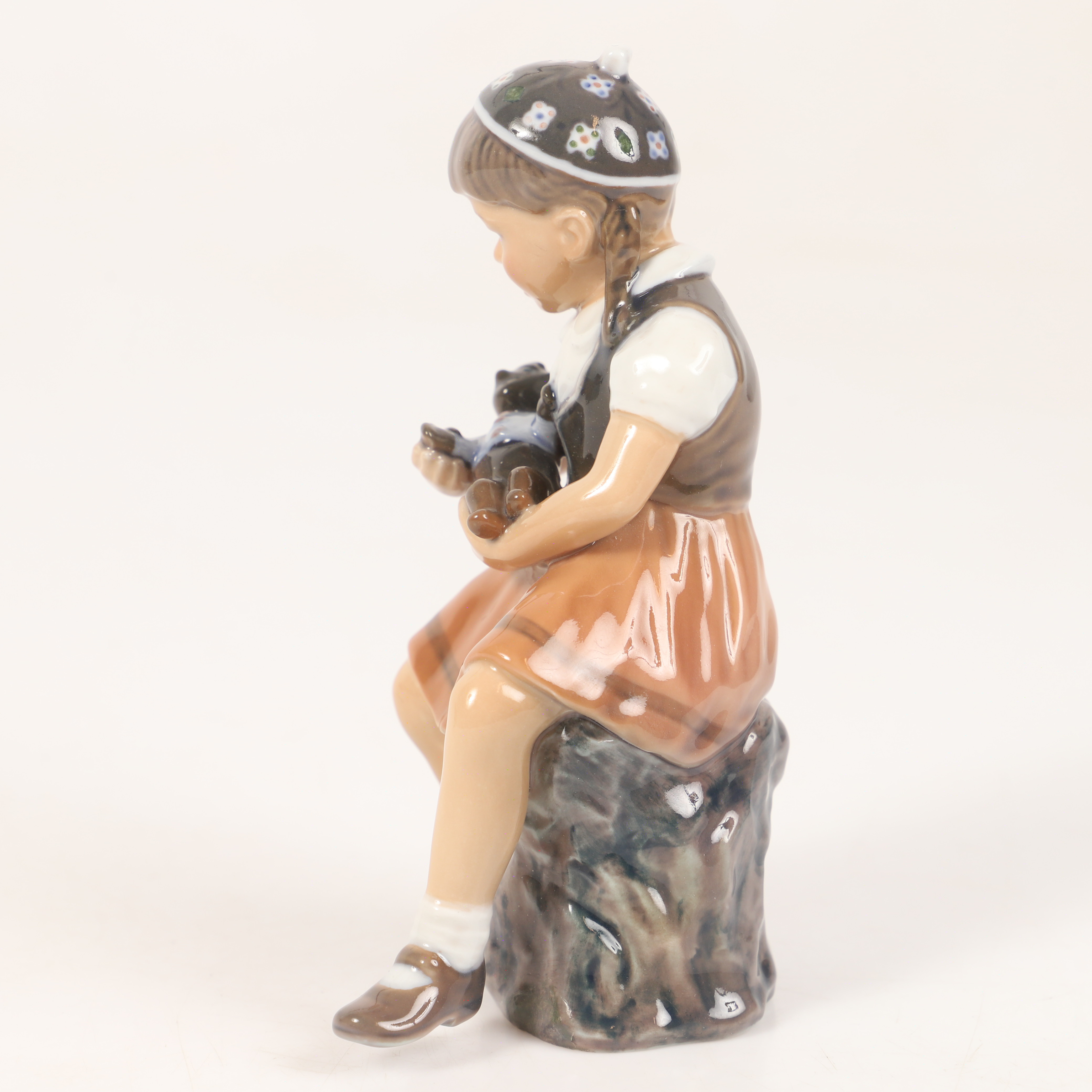 Images for 4269403. A “Bente” porcelain figurine, Dahl Jensen, Denmark ...