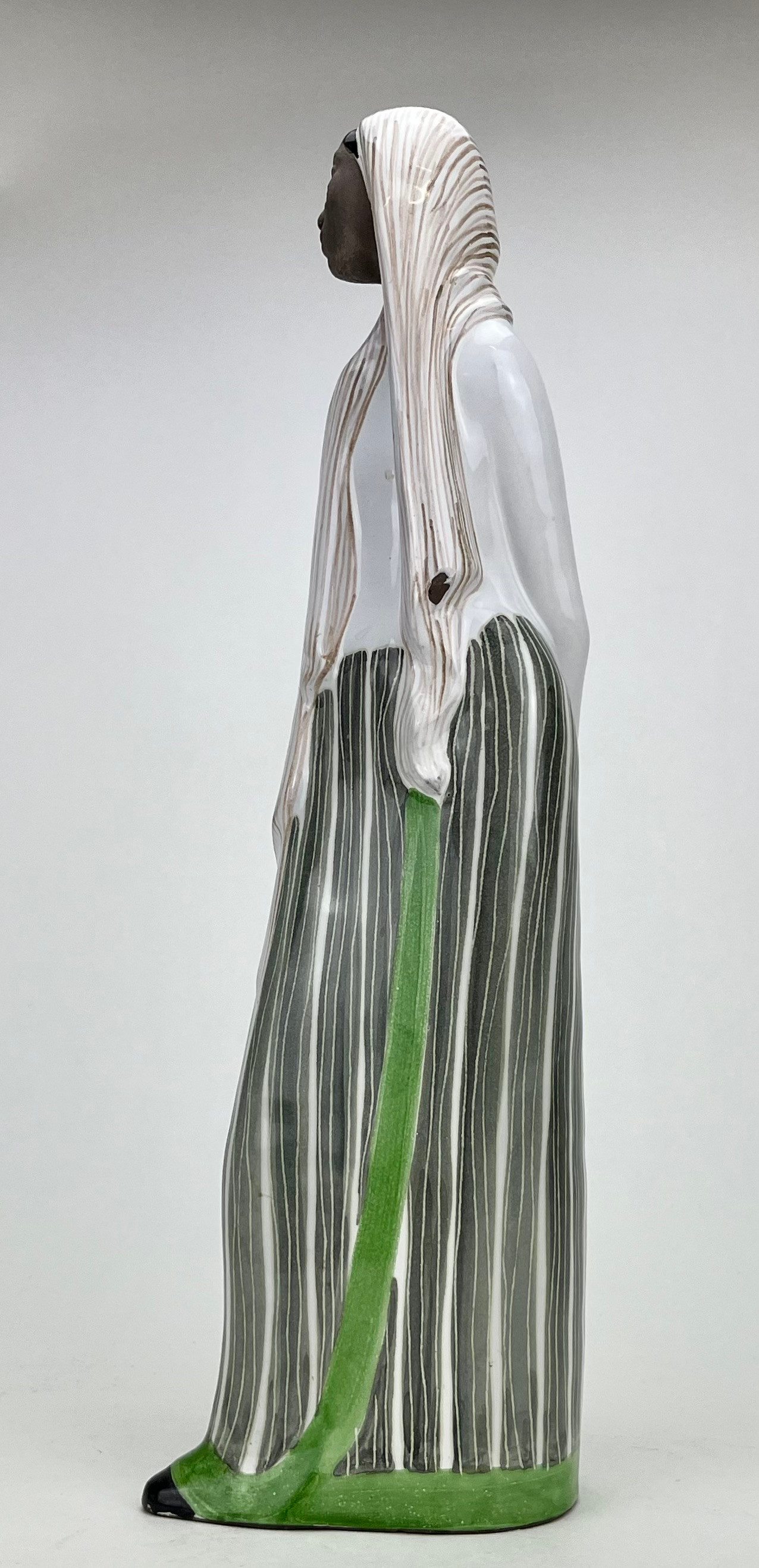 Images for 4288099. MARI SIMMULSON. A ceramic figurine, Indonesian ...