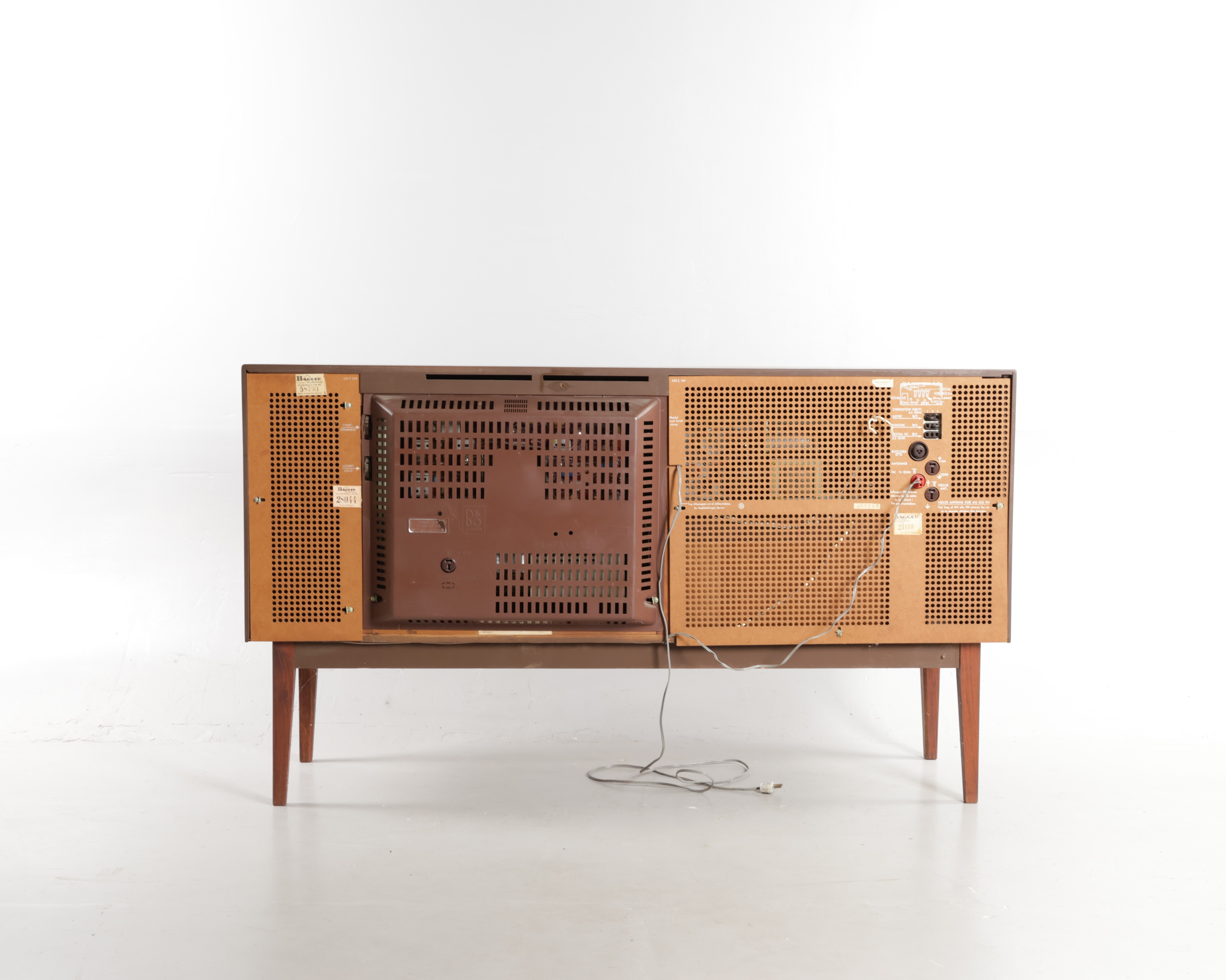 Images for 4303420. BANG & OLUFSEN. Stereo bench/music cabinet made of ...