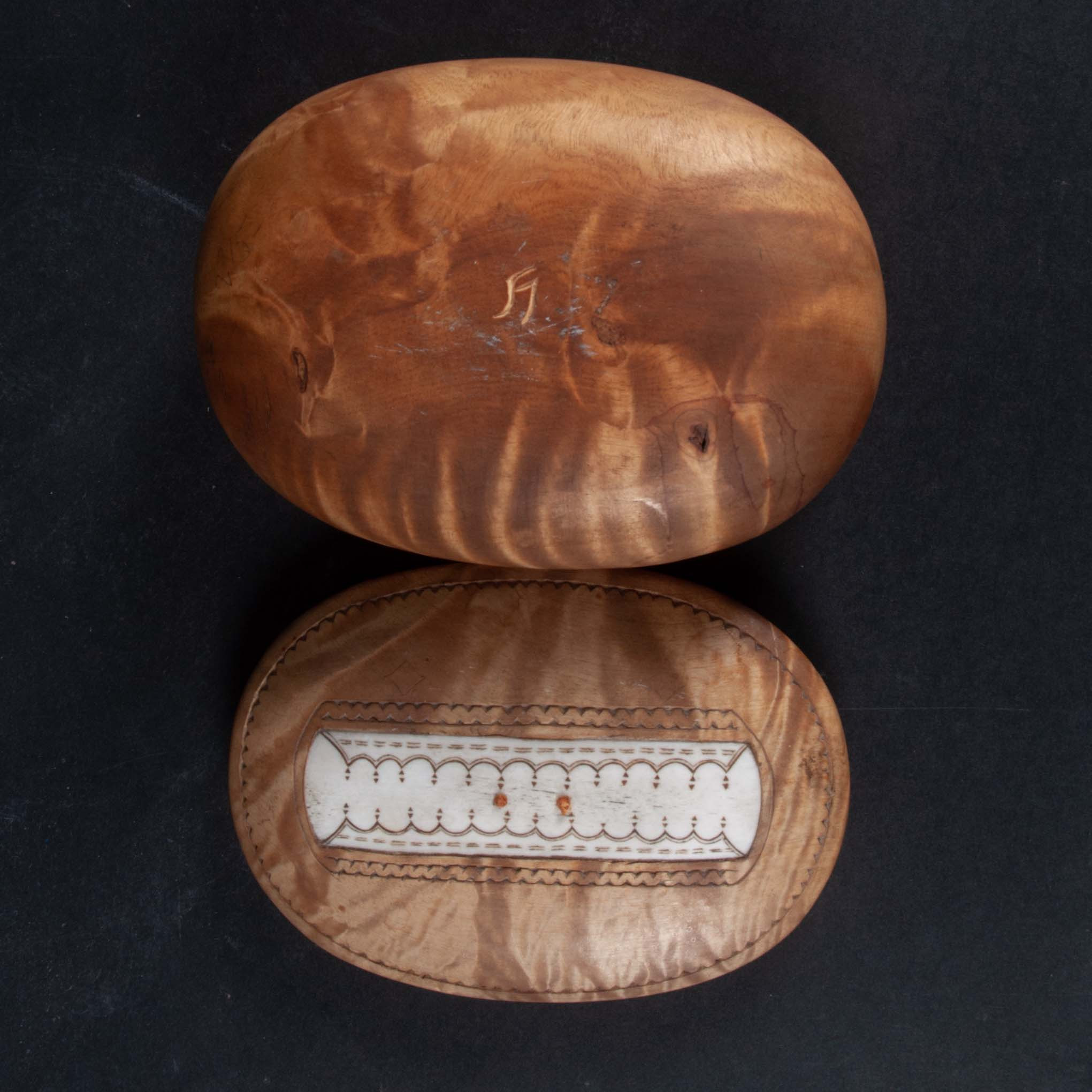 Images for 4334154. SAMI BOX IN MASUR BIRCH WITH HORN INSERTS, 20TH ...