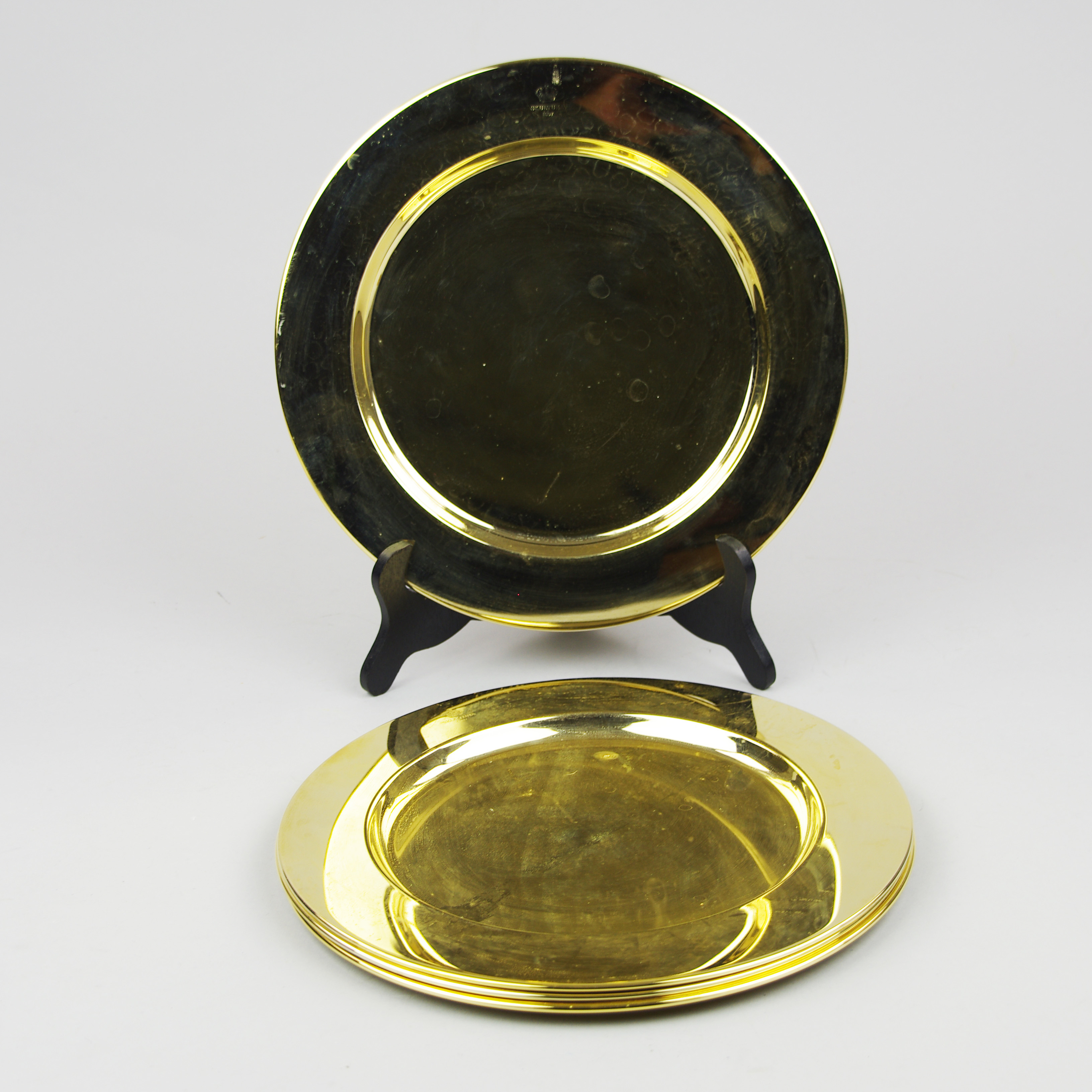 Images for 436174. PLATES, 4 pieces, brass, Skultuna. - Auctionet