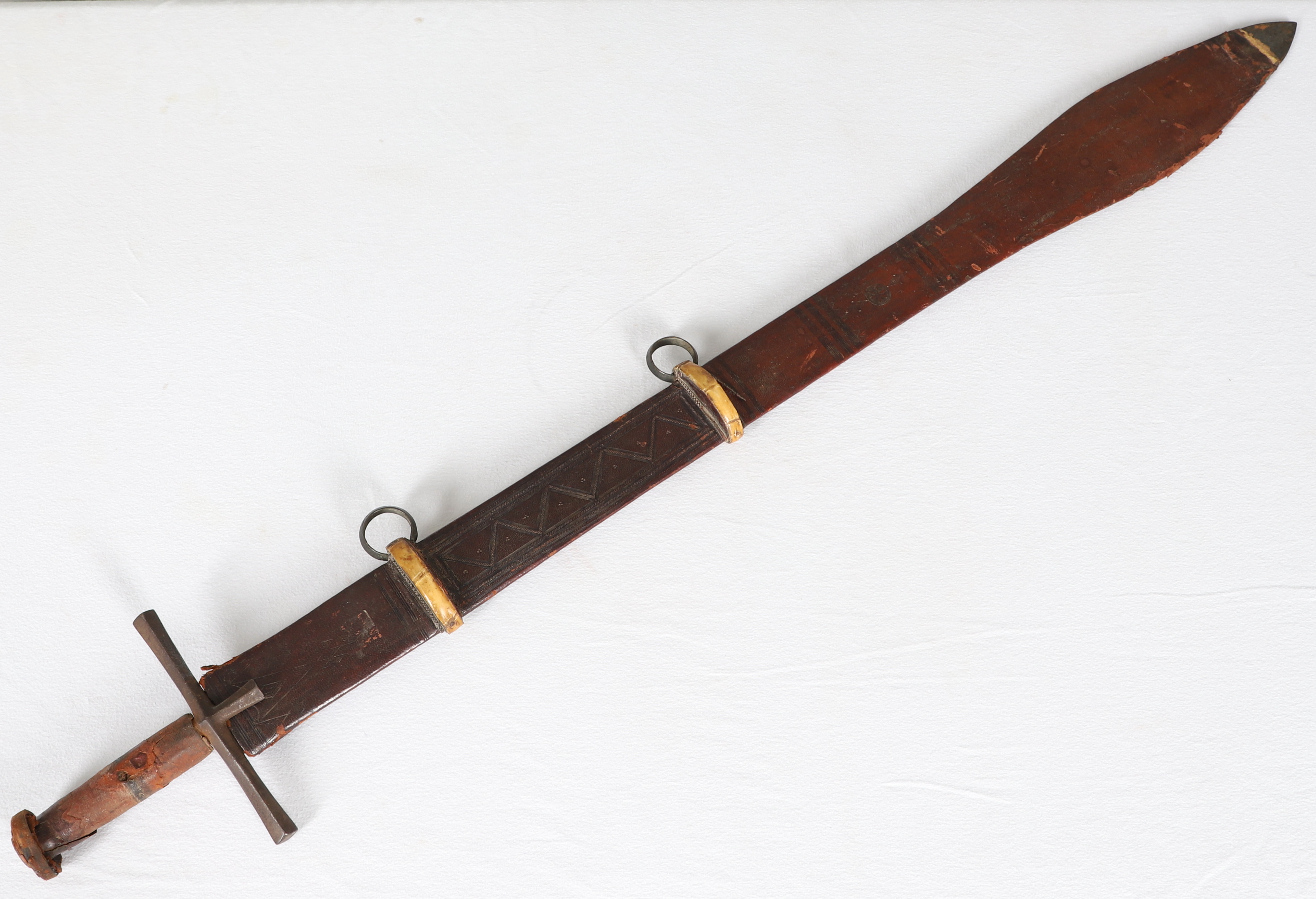 Images for 4403645. A SUDANESE OR SAHARAN KASKARA AND SCABBARD. - Auctionet