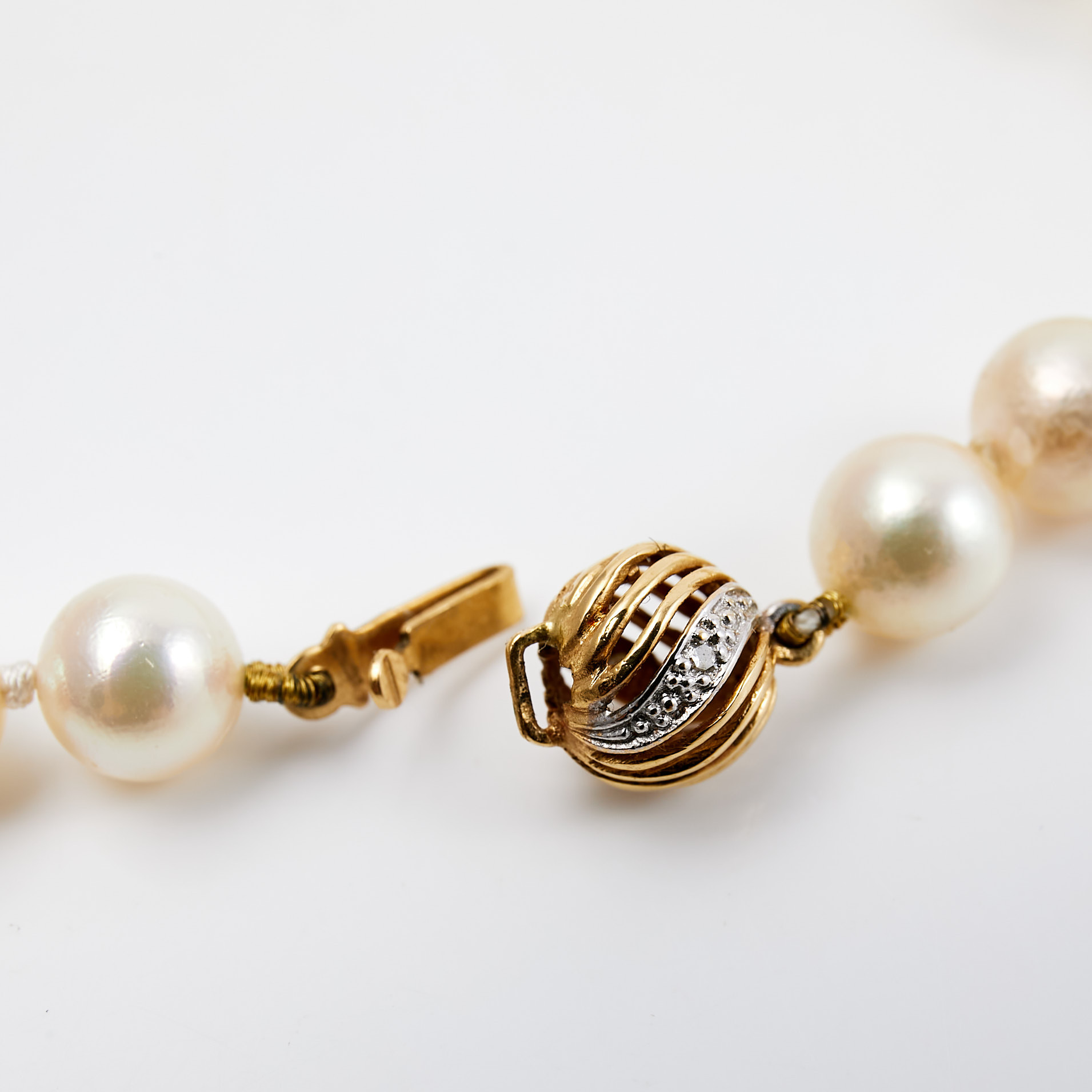 Images for 4425066. PEARL NECKLACE, cultured salt water pearls approx ...