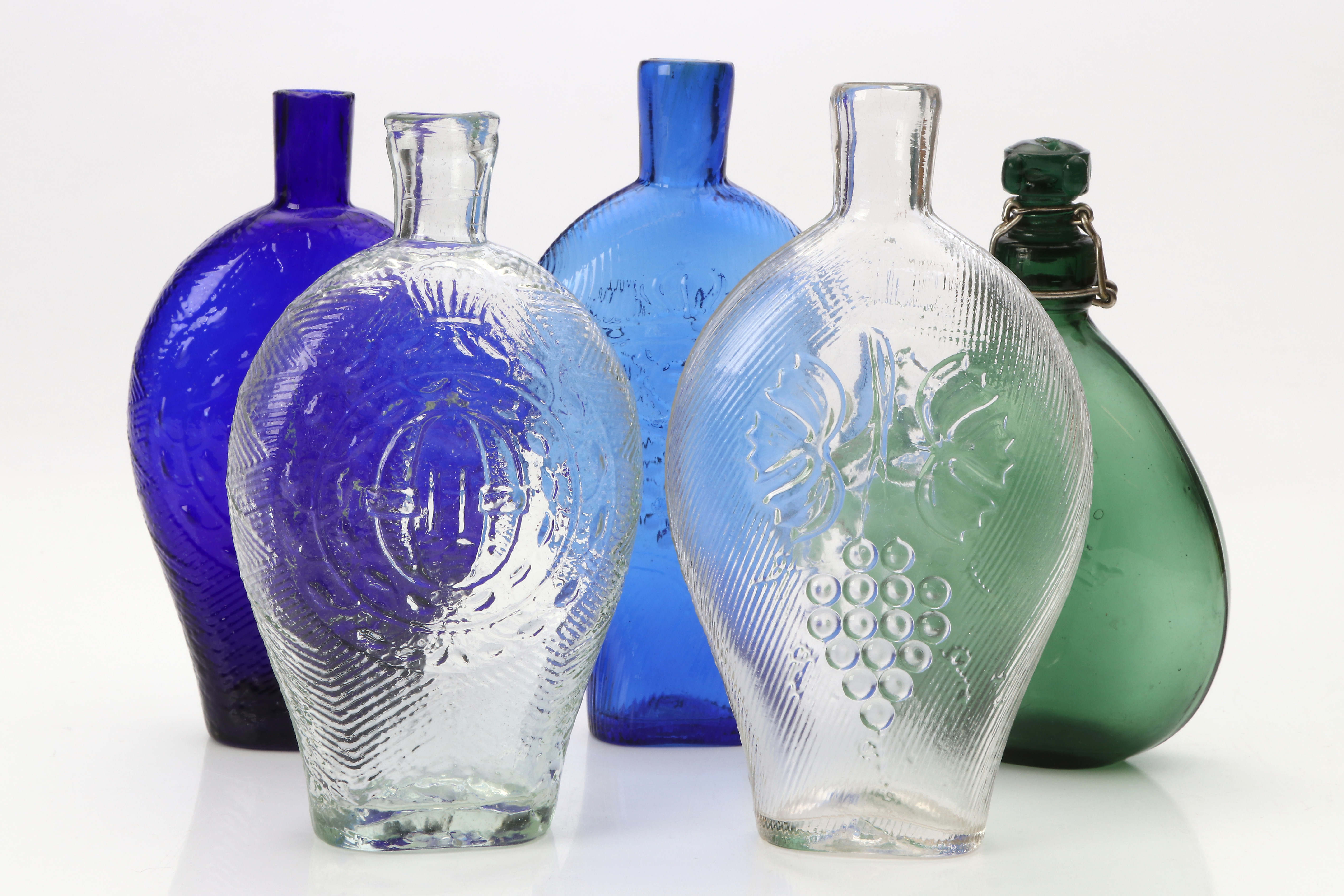 Images for 4537536. PLUNGER, EIGHT PCS. Press glass. Among other things ...