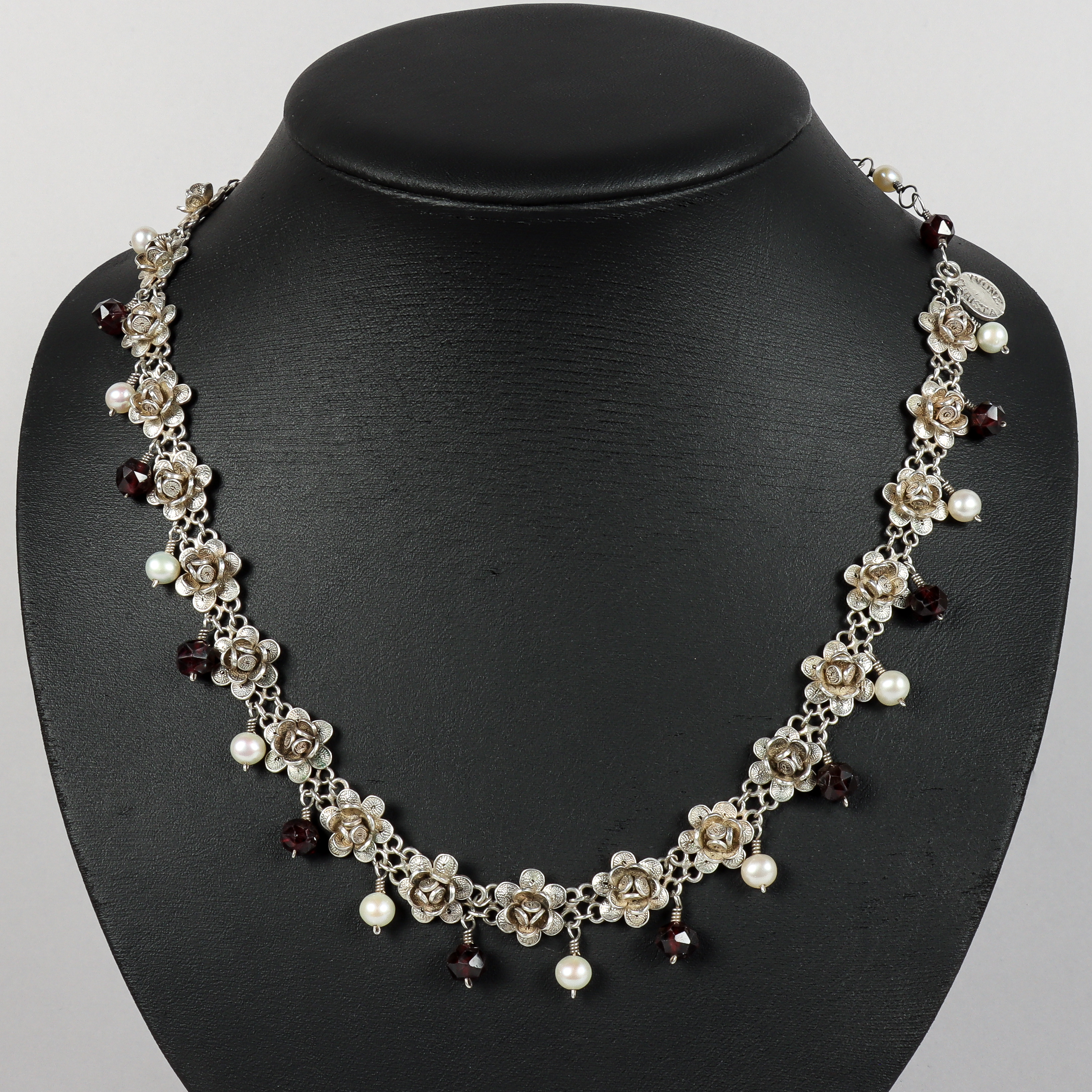 Images for 4552642. YVONE CHRISTA. Collier, filigree work in silver ...