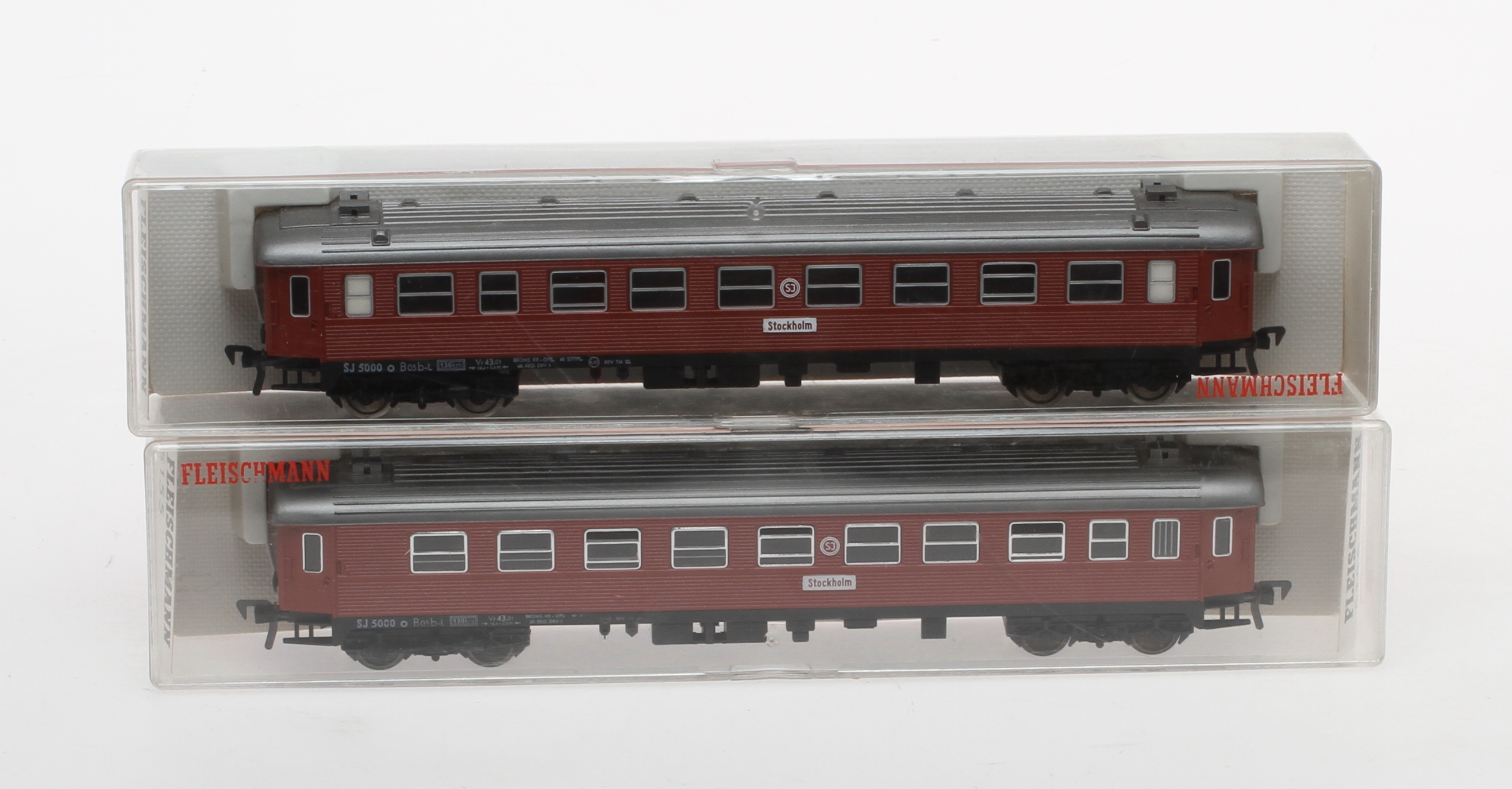 Images for 45667. MODEL TRAIN FLEISCHMANN 2 Swedish carriages 5155 in ...