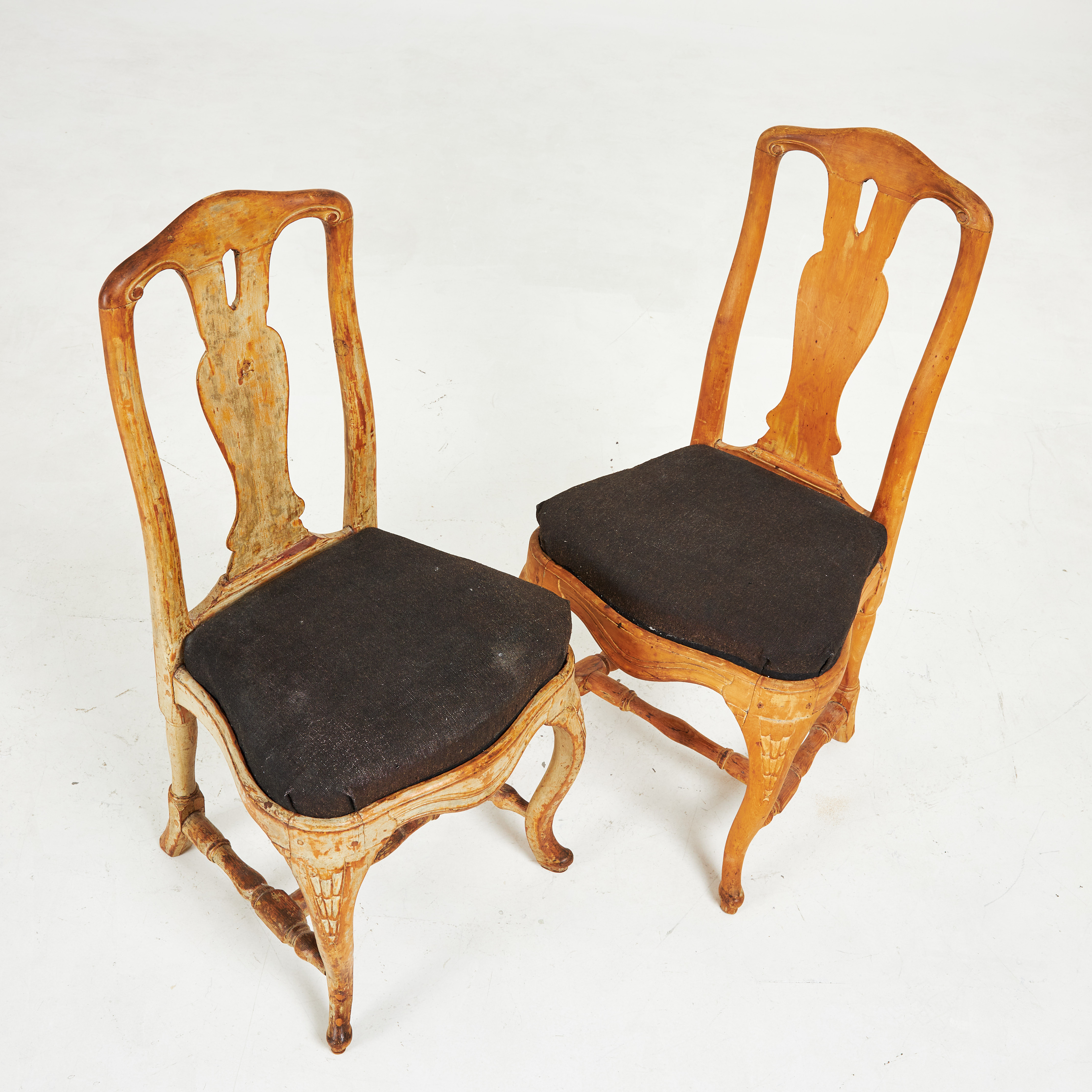 Images for 4606548. A pair of 18th century Rococo lounge chairs ...
