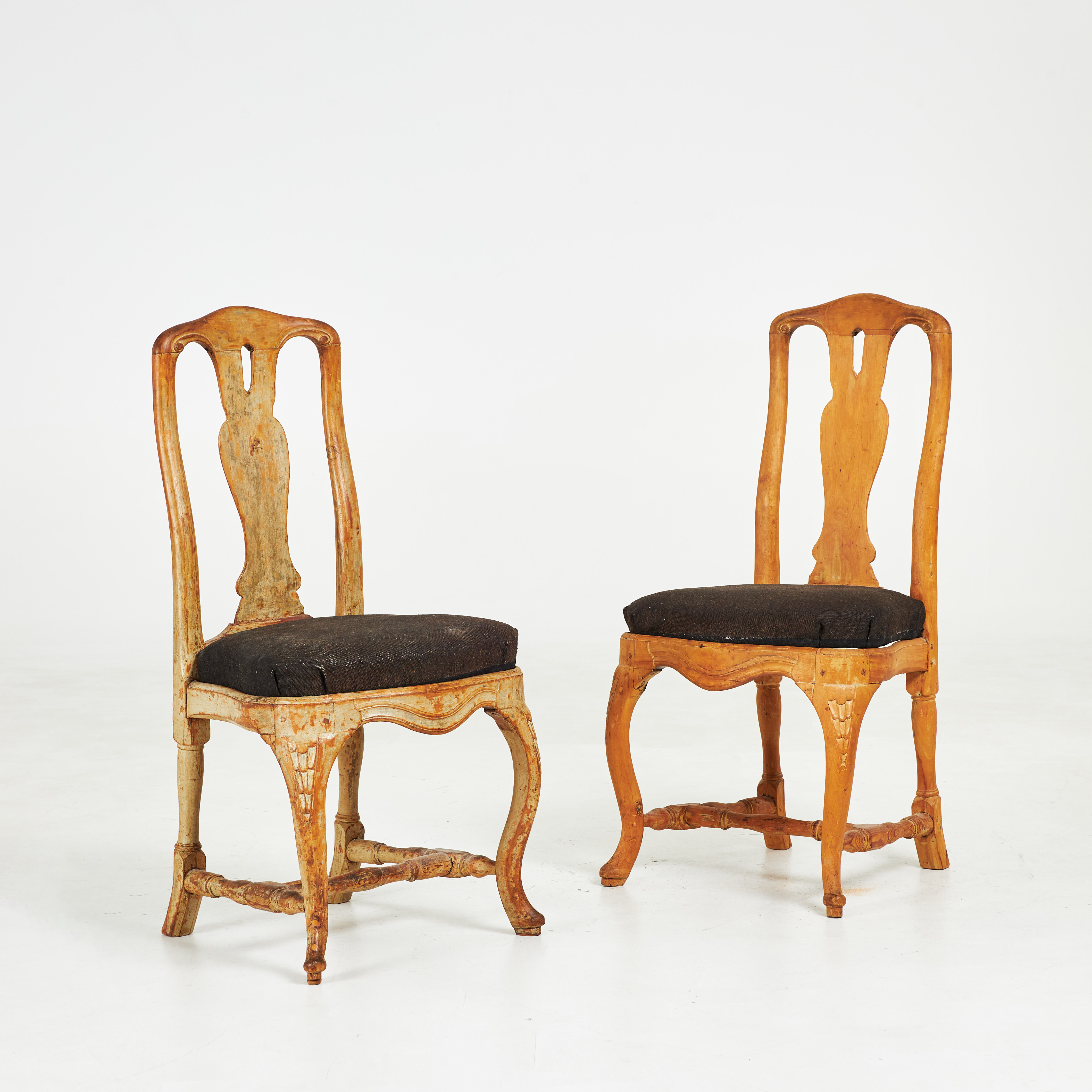 Images for 4606548. A pair of 18th century Rococo lounge chairs ...