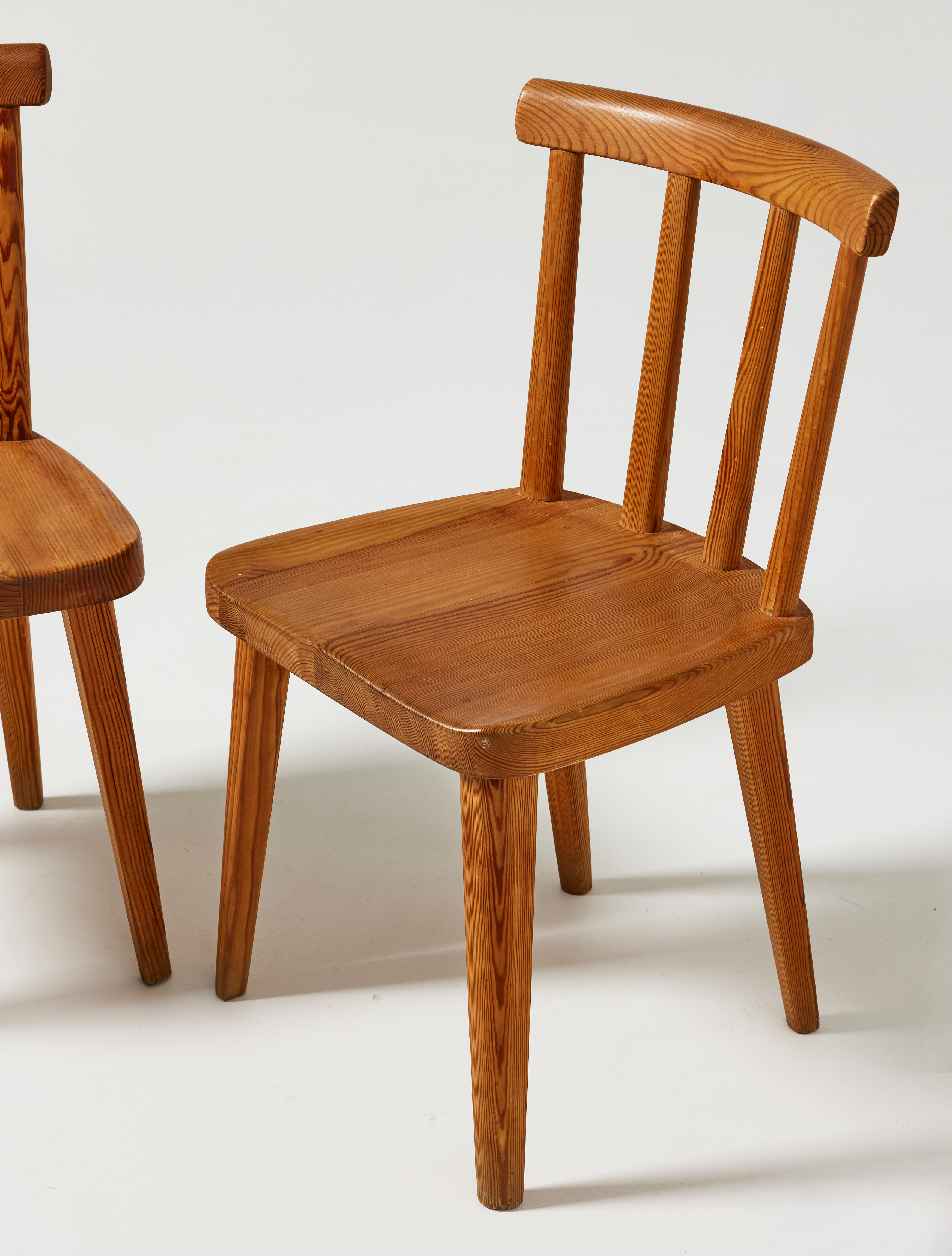 Bilder zu 4609000. AXEL EINAR HJORTH. „Utö“, ein Paar Stühle von ...