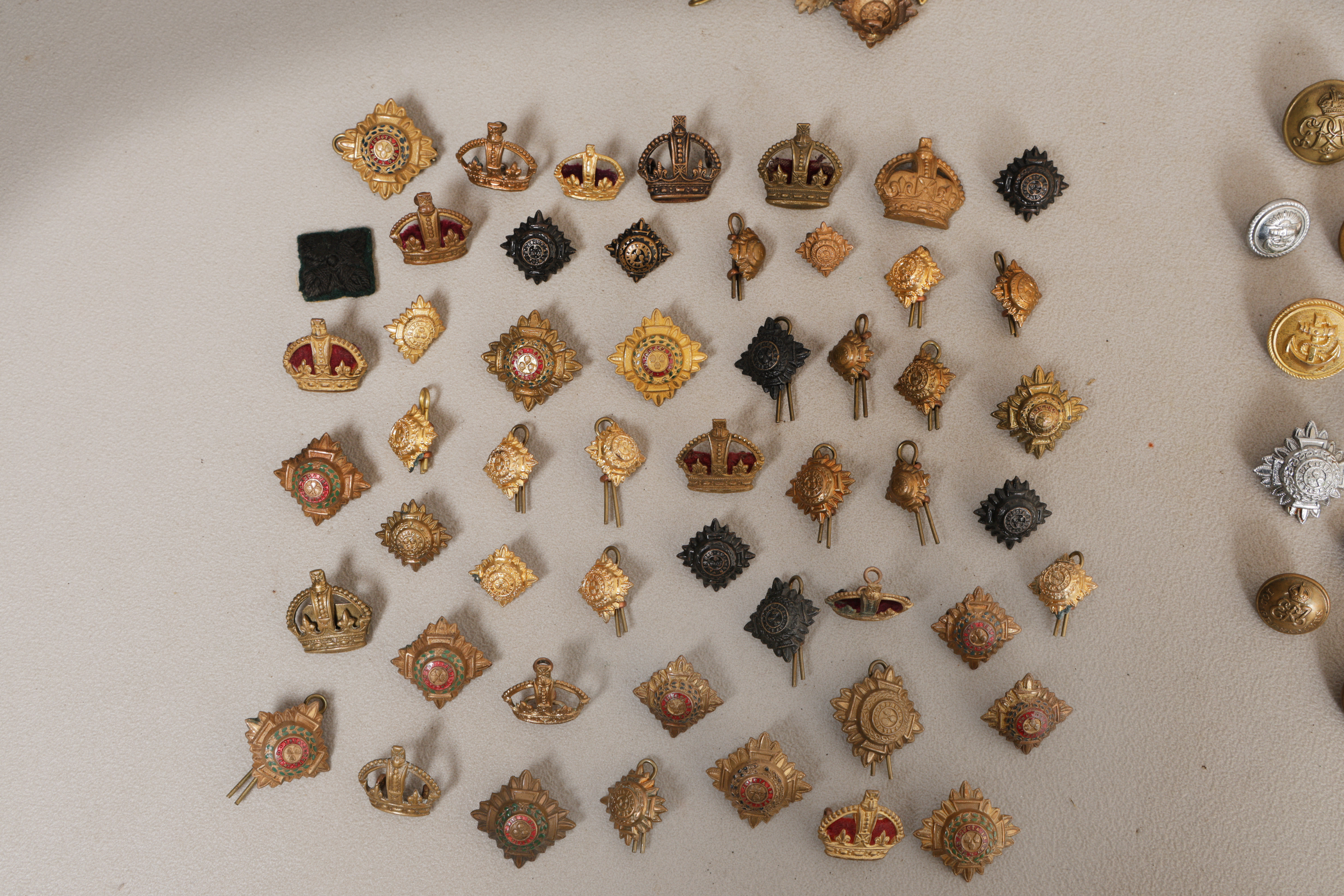 Images for 4617340. A COLLECTION OF OFFICERS RANK PIPS AND MILITARY ...