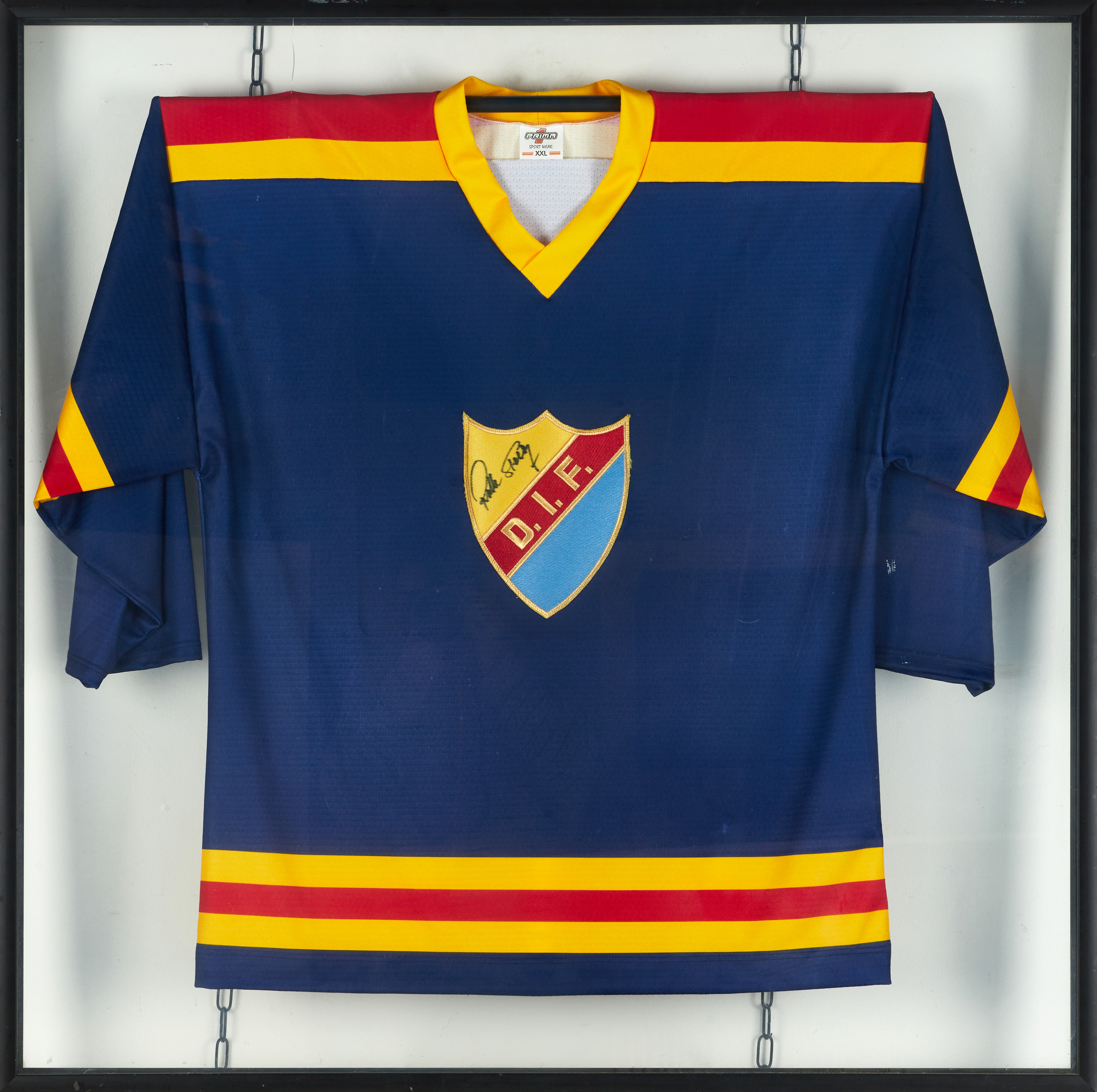 Bilder zu 4625797. ROLAND STOLTZ, signiertes Eishockeytrikot von Stoltz ...