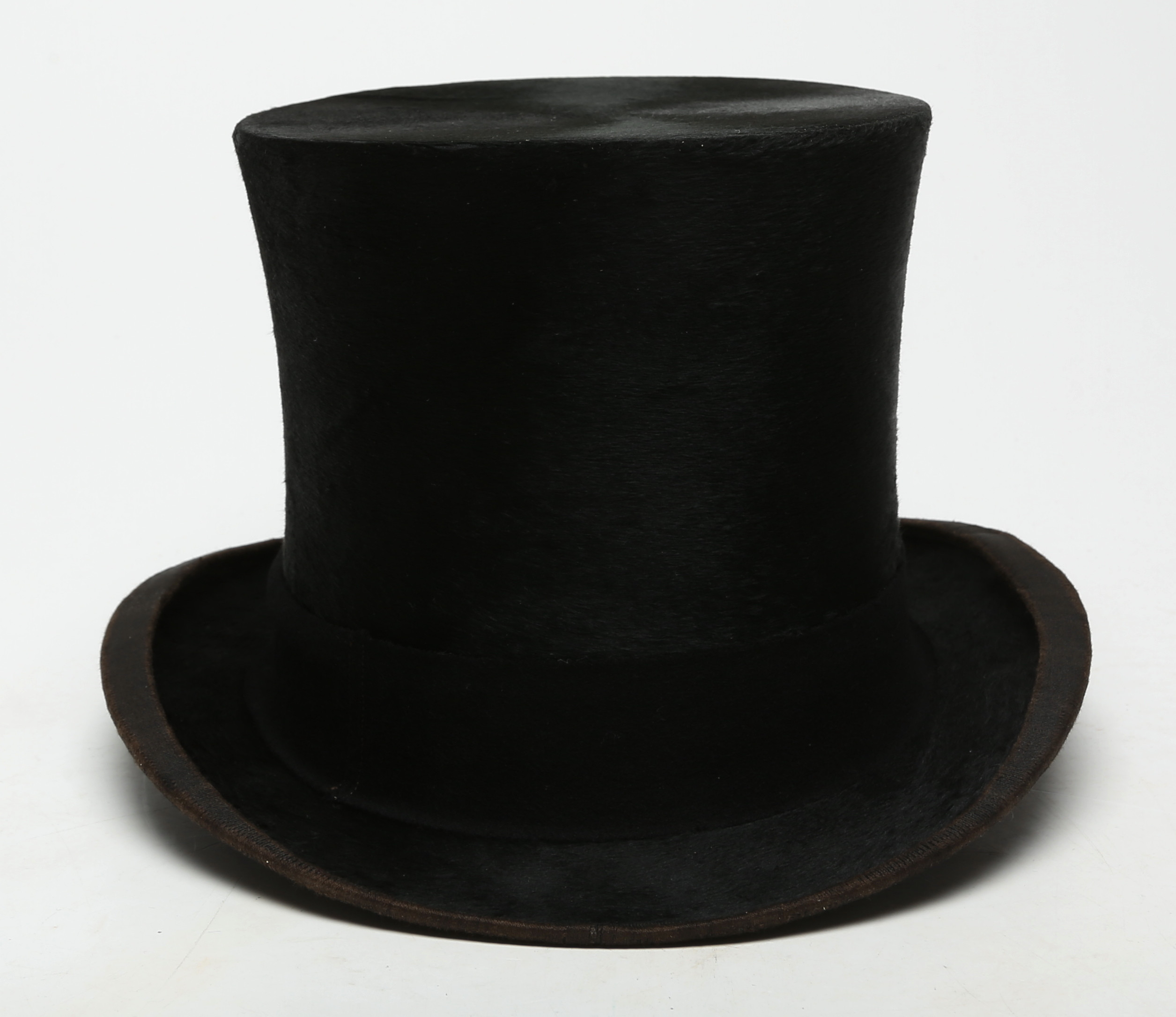 Images for 4651354. HAT in a HAT BAG, turn of the century 1900. - Auctionet