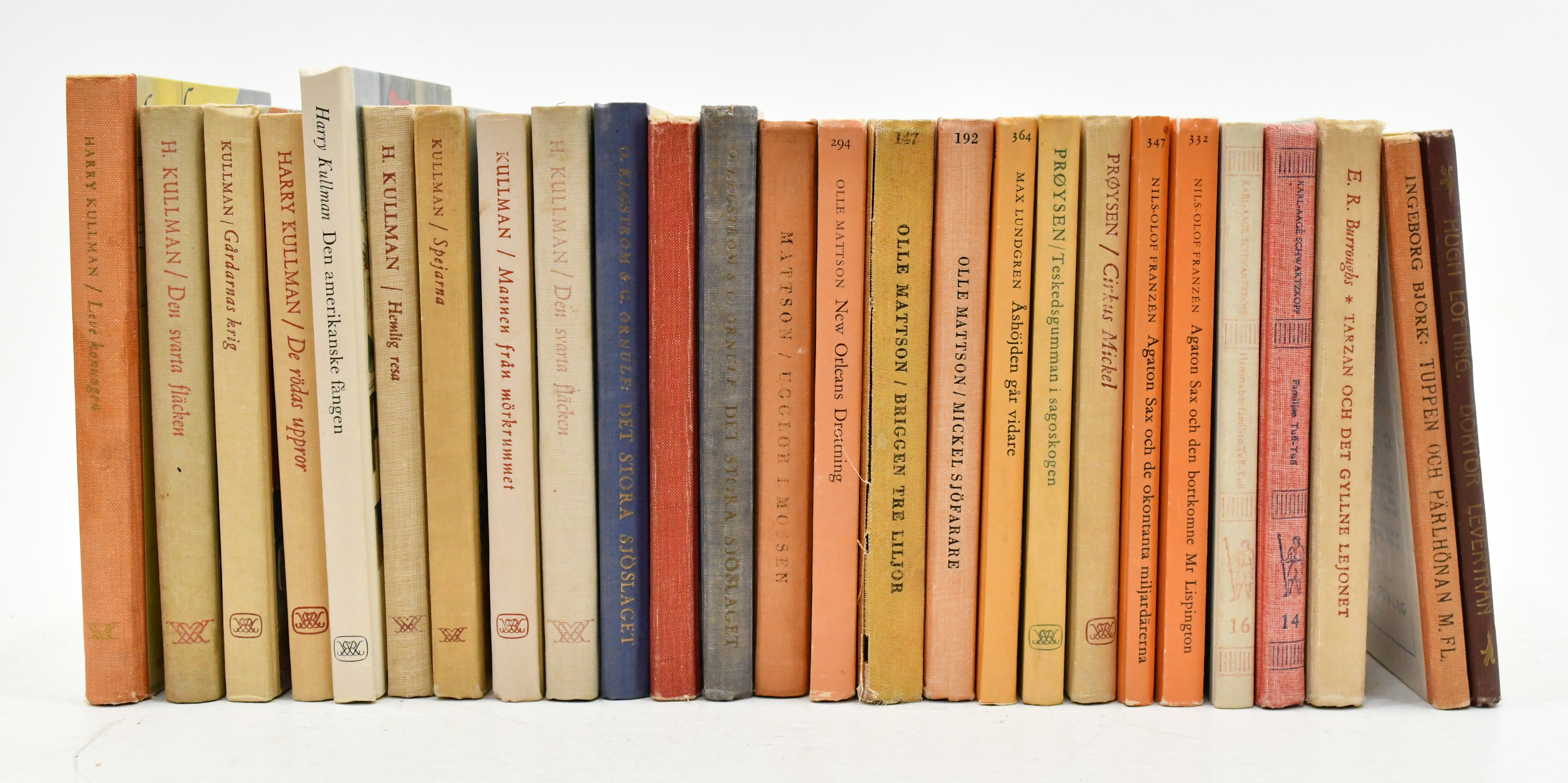 Bilder för 4666392. Stor samling barn och ungdomsböcker. 26 Volymer ...