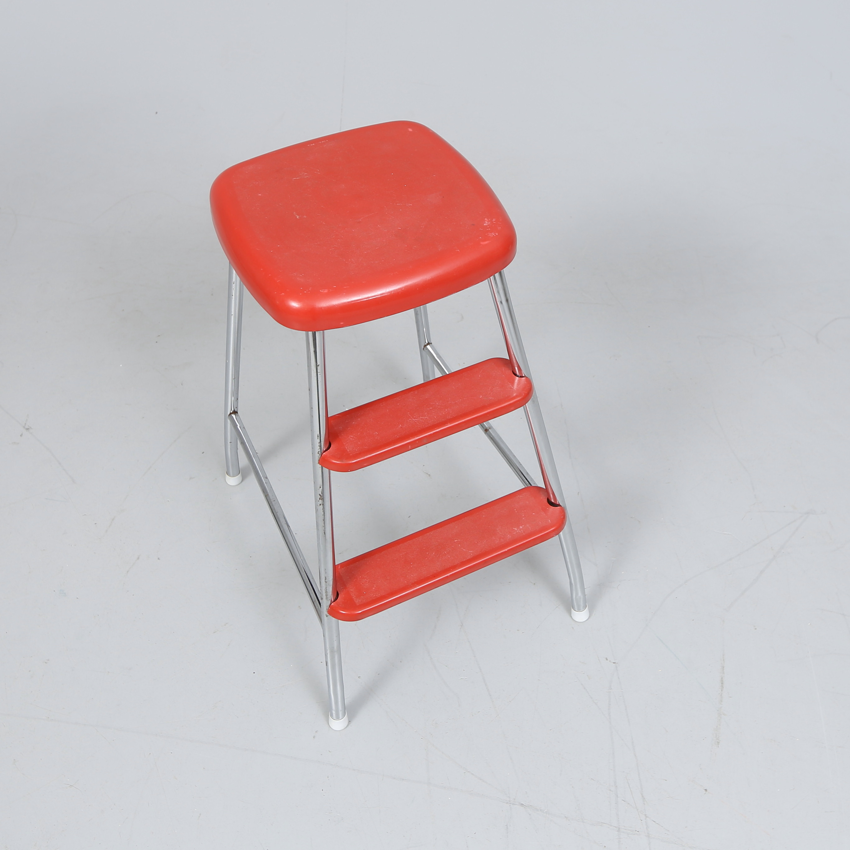 Images for 4667032. A steel tube and plastic kitchen stool, second half ...