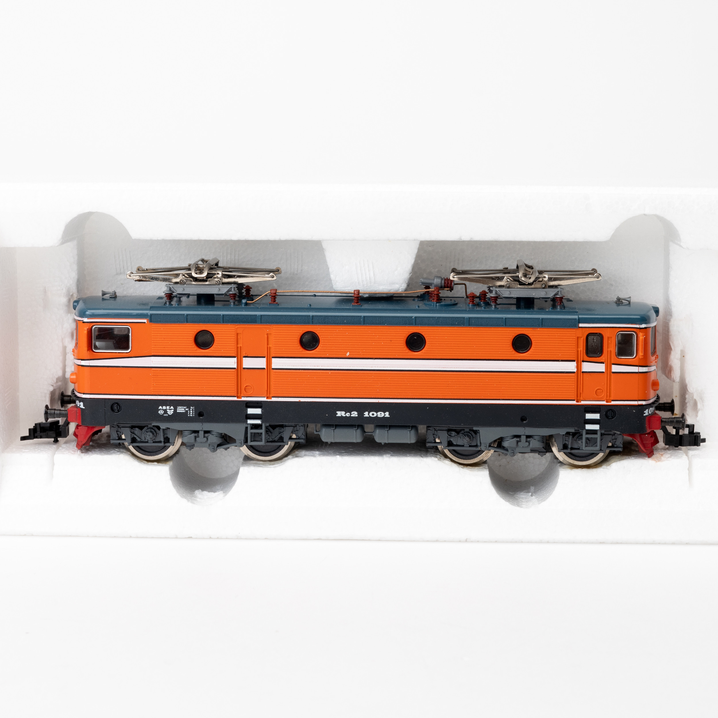 Images for 4697730. FLEISCHMANN 4365 SJ's RC2 locomotive 1091 ...