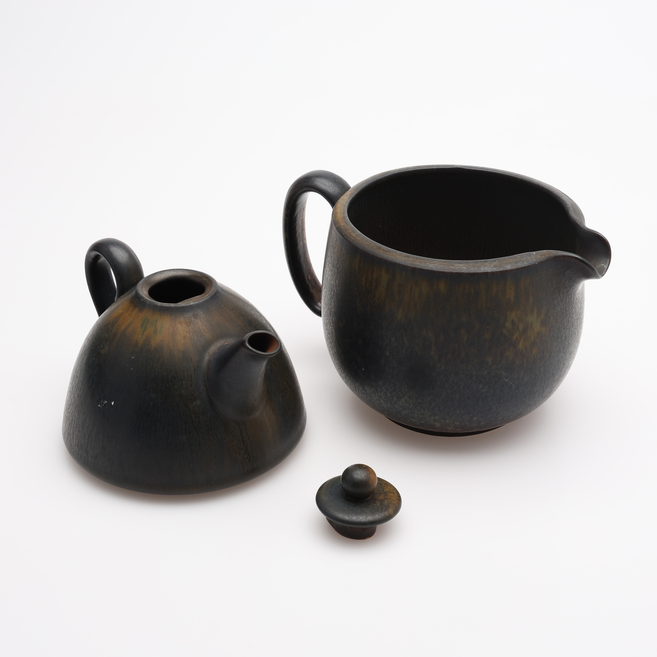 Images for 4706792. GUNNAR NYLUND. TEAPOT, TUBE BEACH. - Auctionet