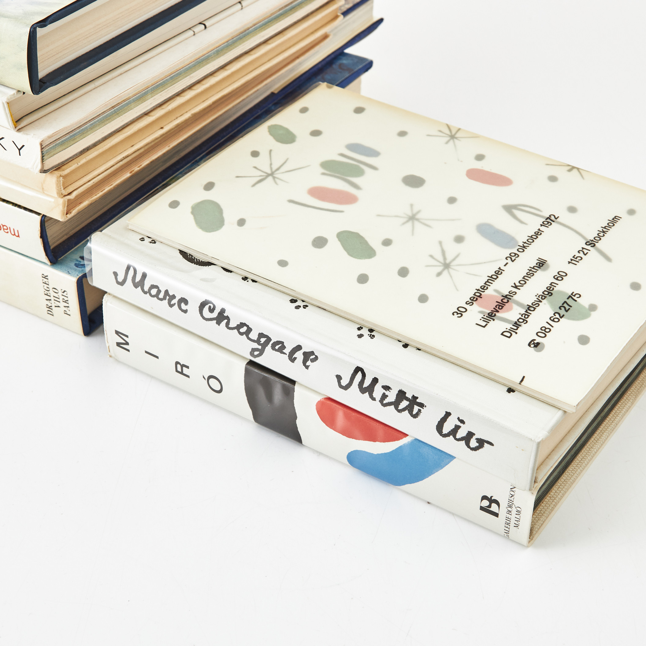 Images for 4733367. A set of 9 art books, blue. Chagall, Miró ...