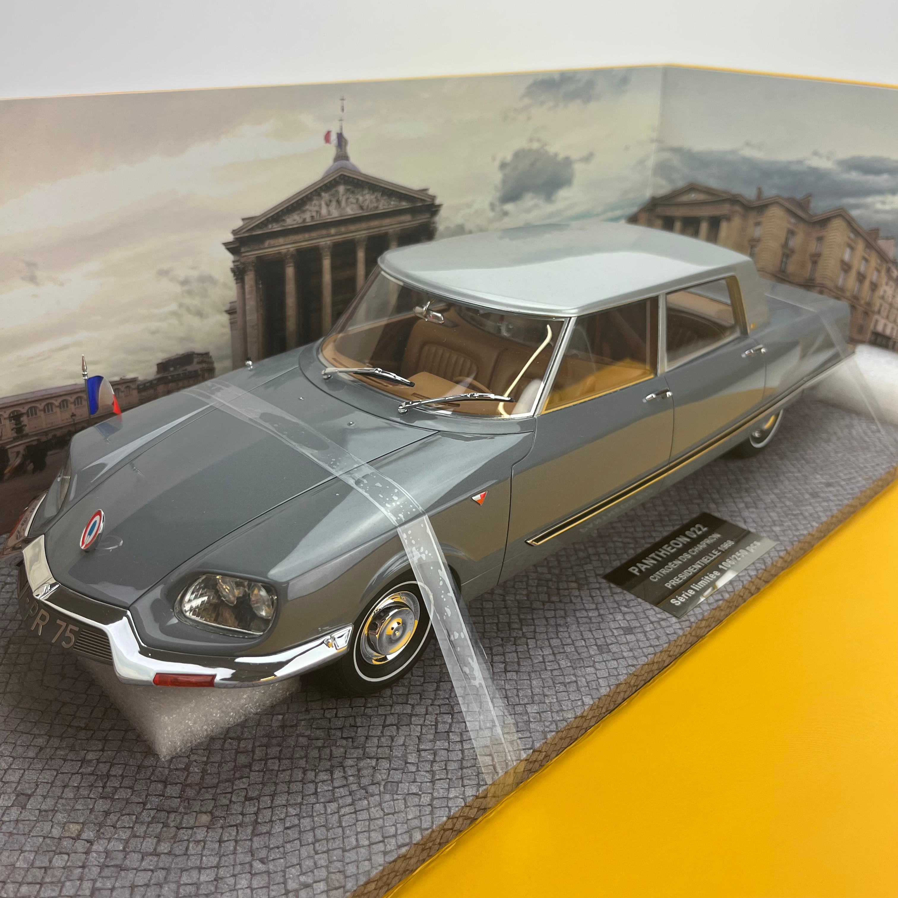 Bilder för 4739474. BILMODELL, skala 1/18, Pantheon 022, Citroen DS ...