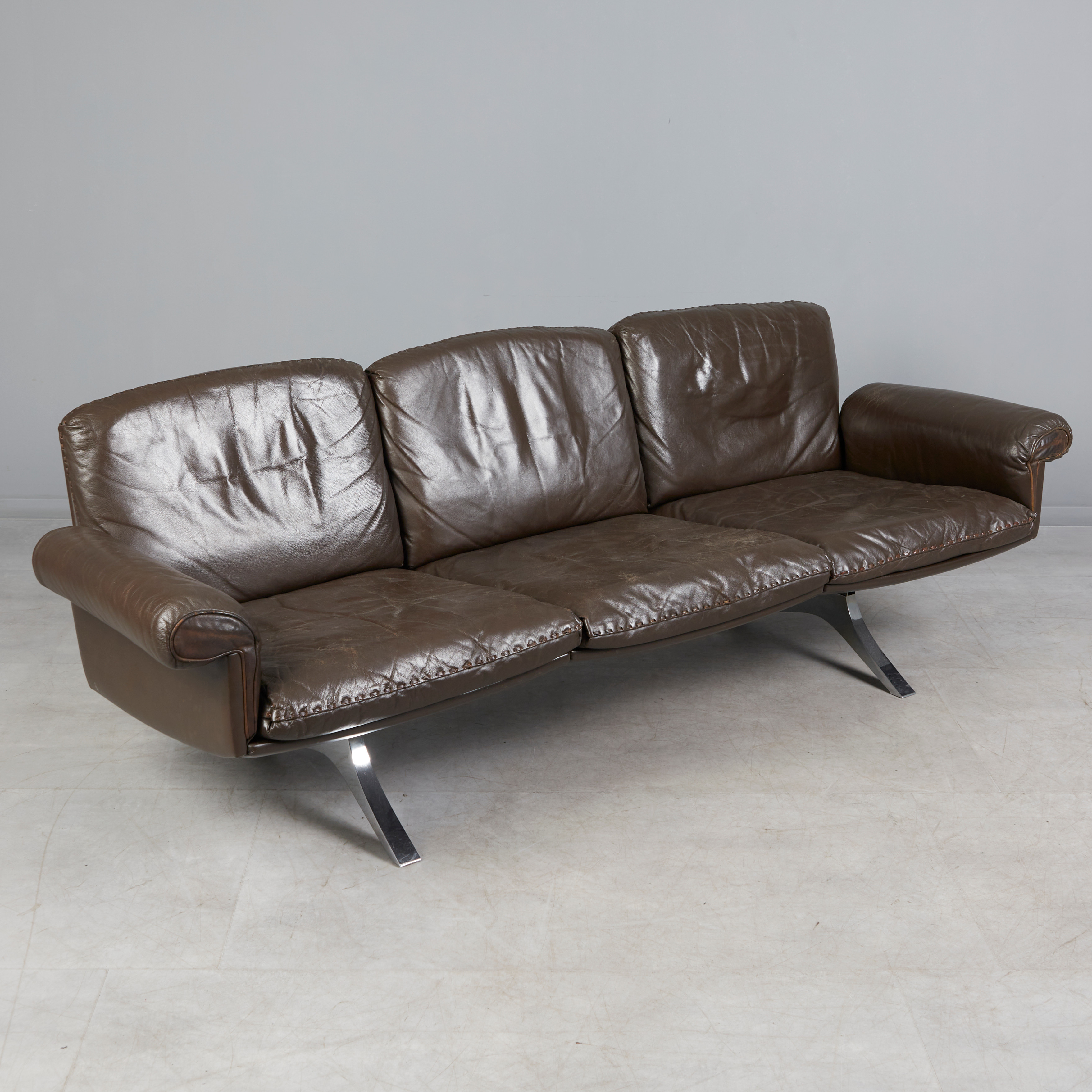 Images for 4753856. De Sede, three-seater/sofa, model 'DS 31', leather ...