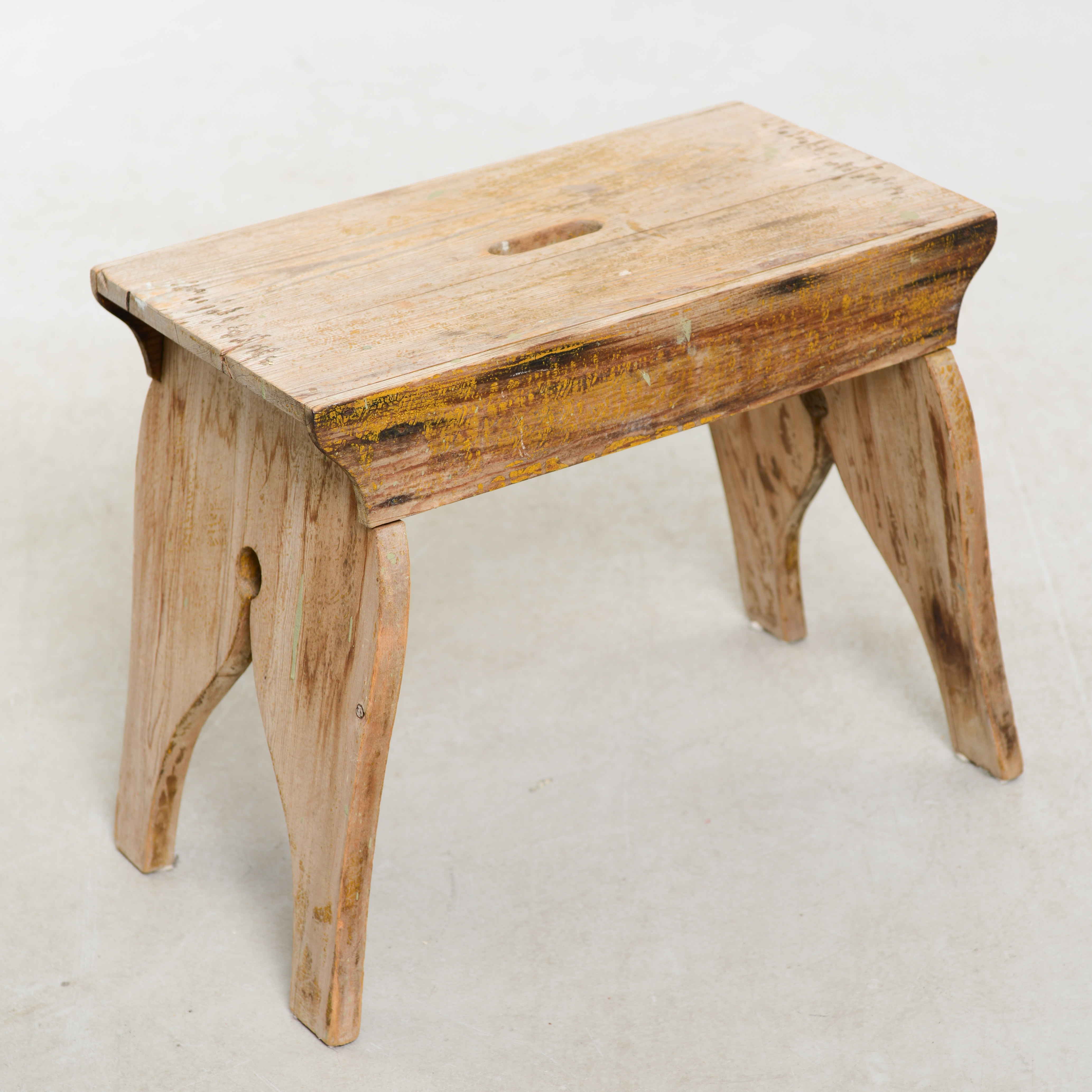 An almoge milk stool, 19th century. Furniture - Other - Auctionet