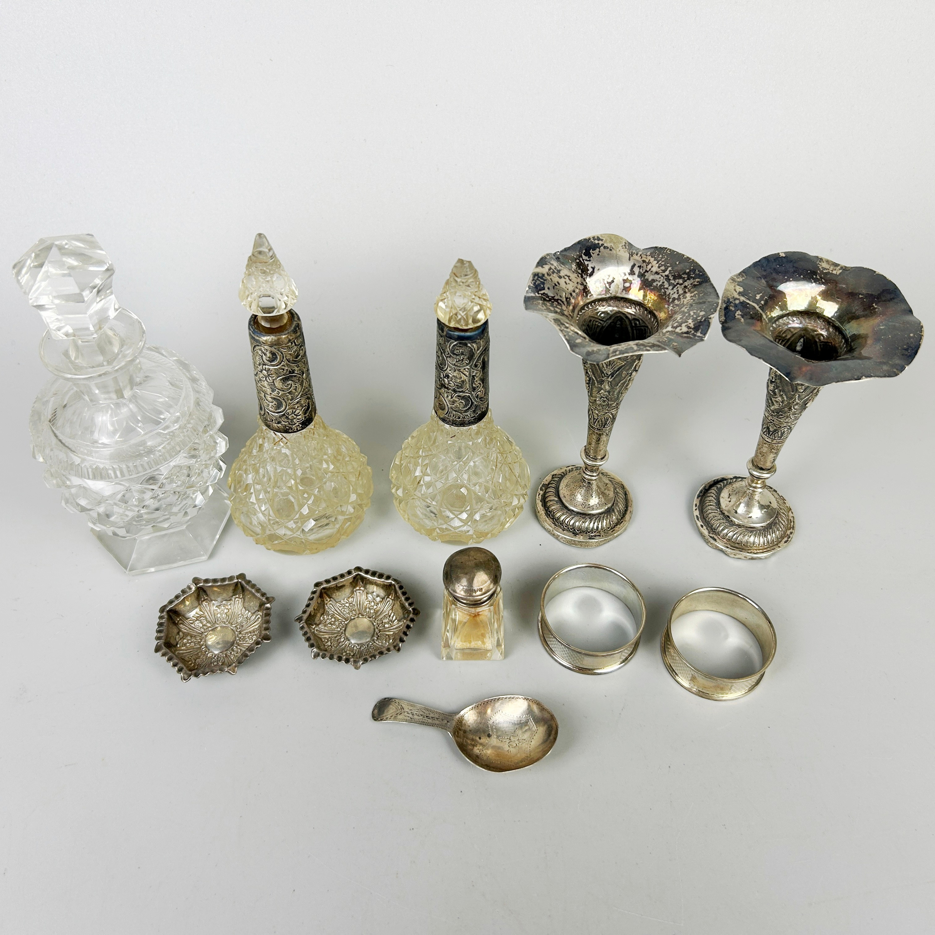 VARIOUS SILVER ITEMS. Silver & Metals - Silver - Auctionet