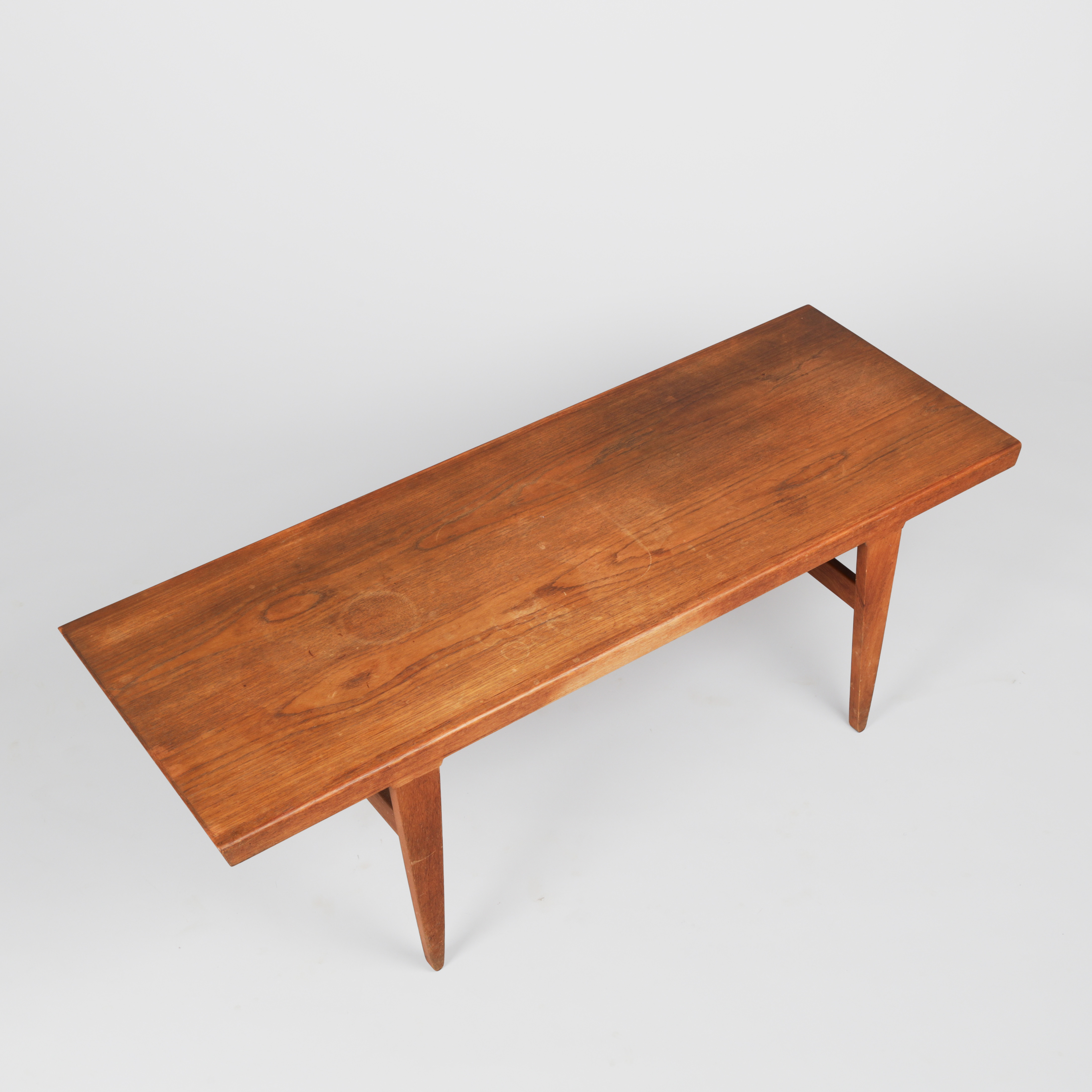 Bilder för 4801974. Soffbord i teak med avsmalnande ben och formica ...