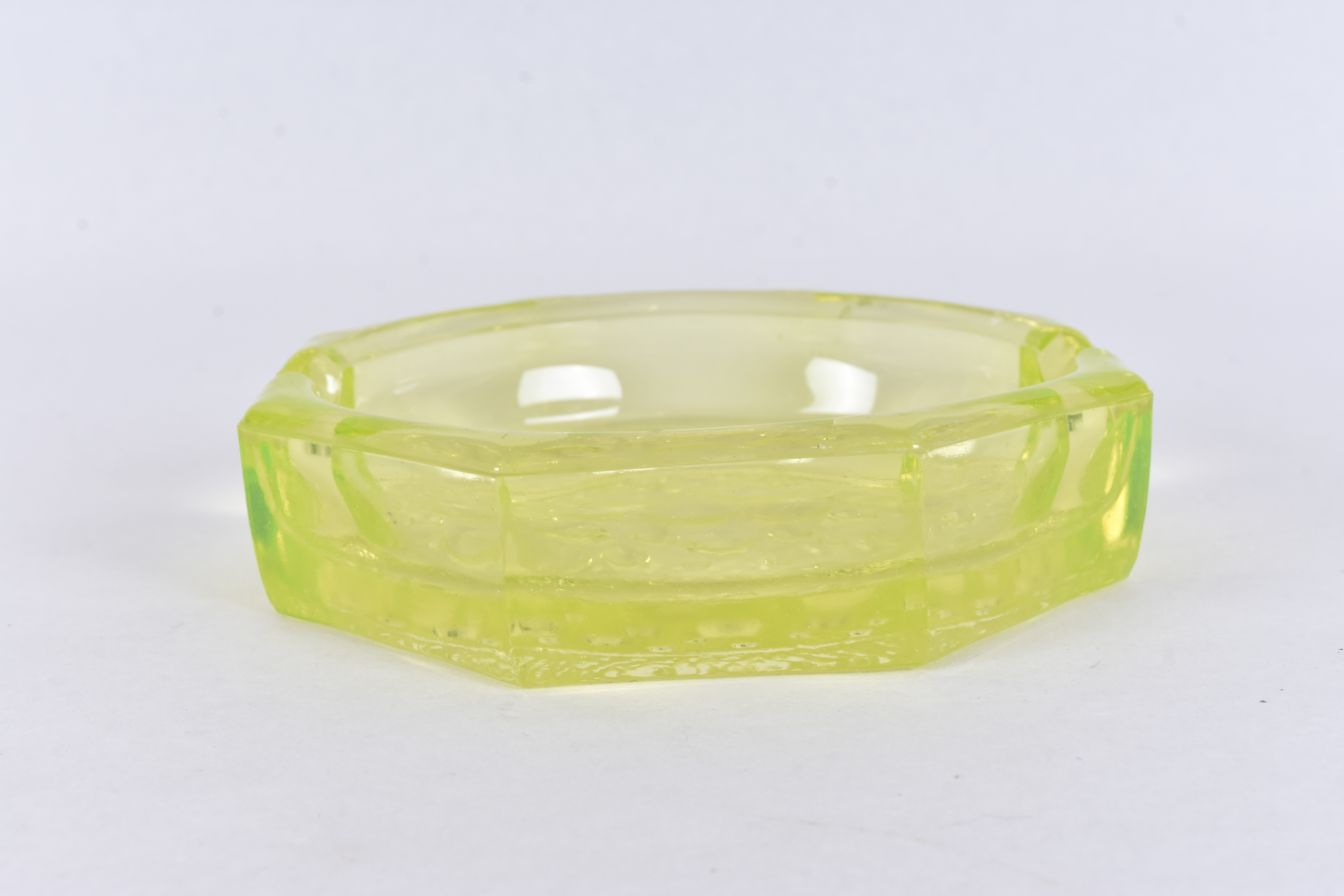 Bilder för 4811312. NANNY STILL. Askfat, glas, "Stella Polaris", för ...