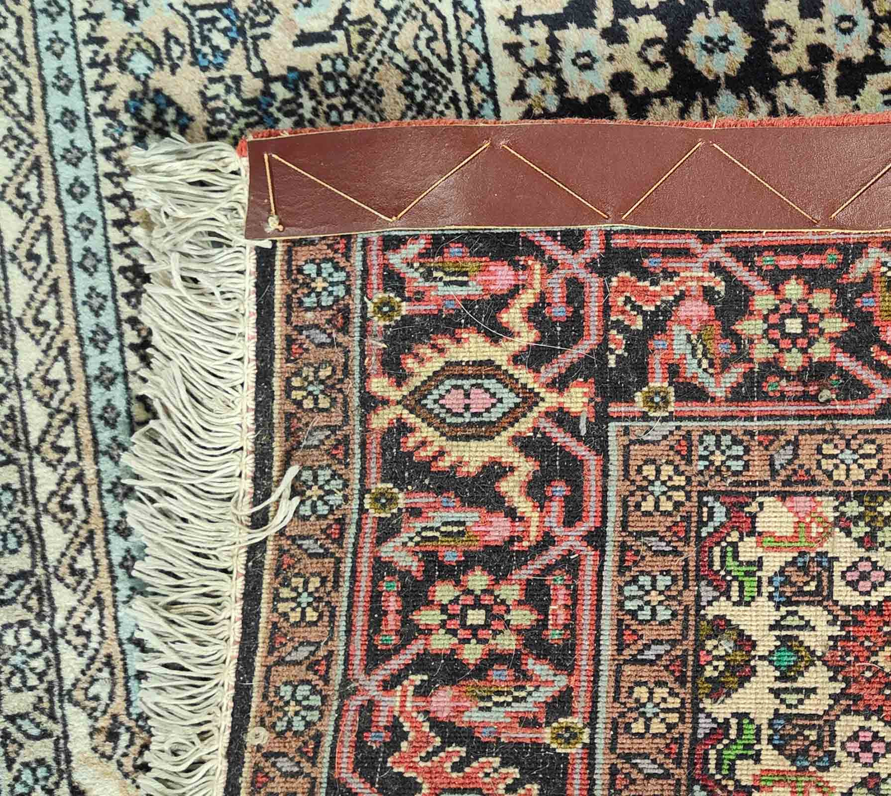 2 Orientbroar. Mattor & Textil - Persiska Mattor & Textilier - Auctionet