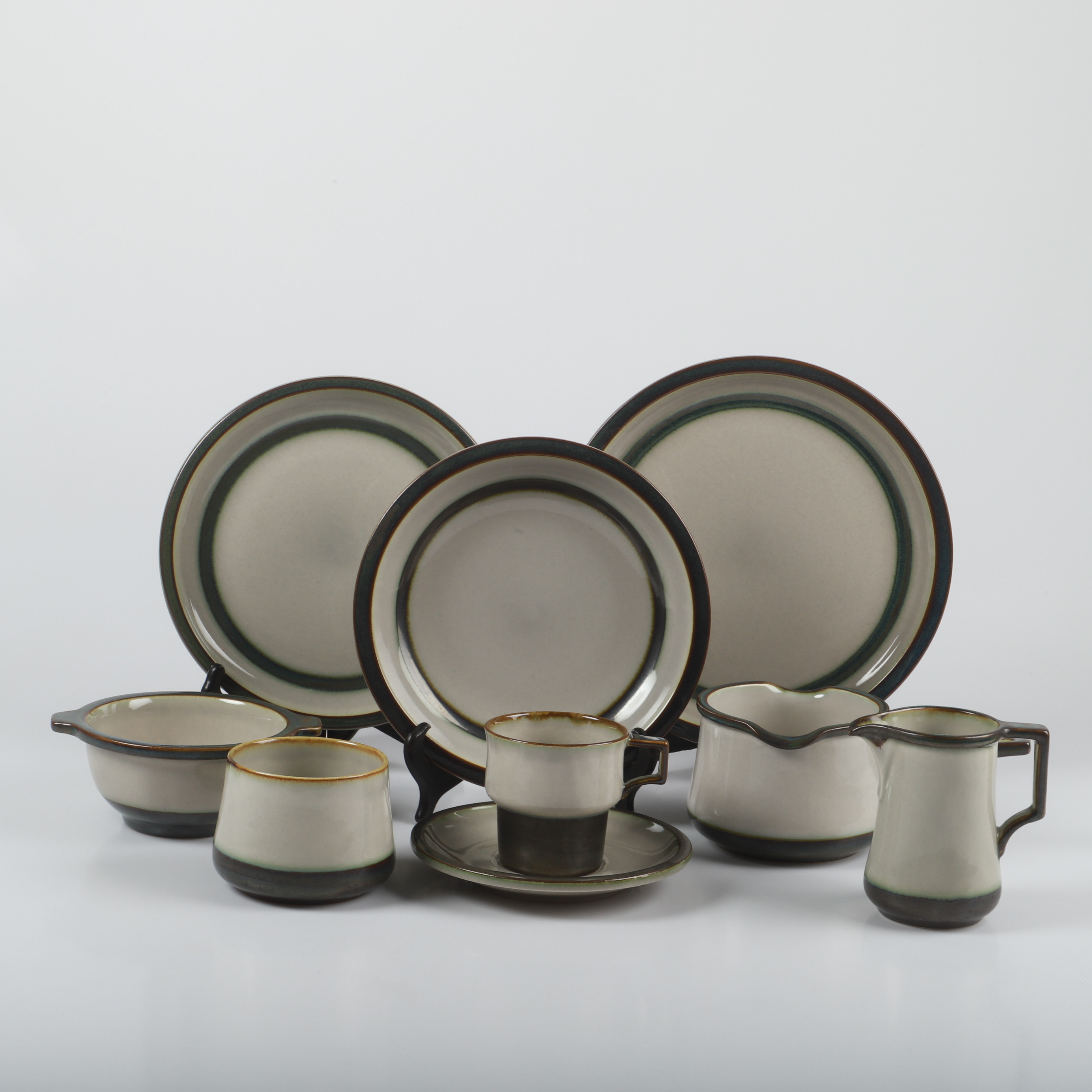 Bilder zu 4825050. ESSEN- UND KAFFEESET, 41-teilig, „Theme“, Steinzeug ...