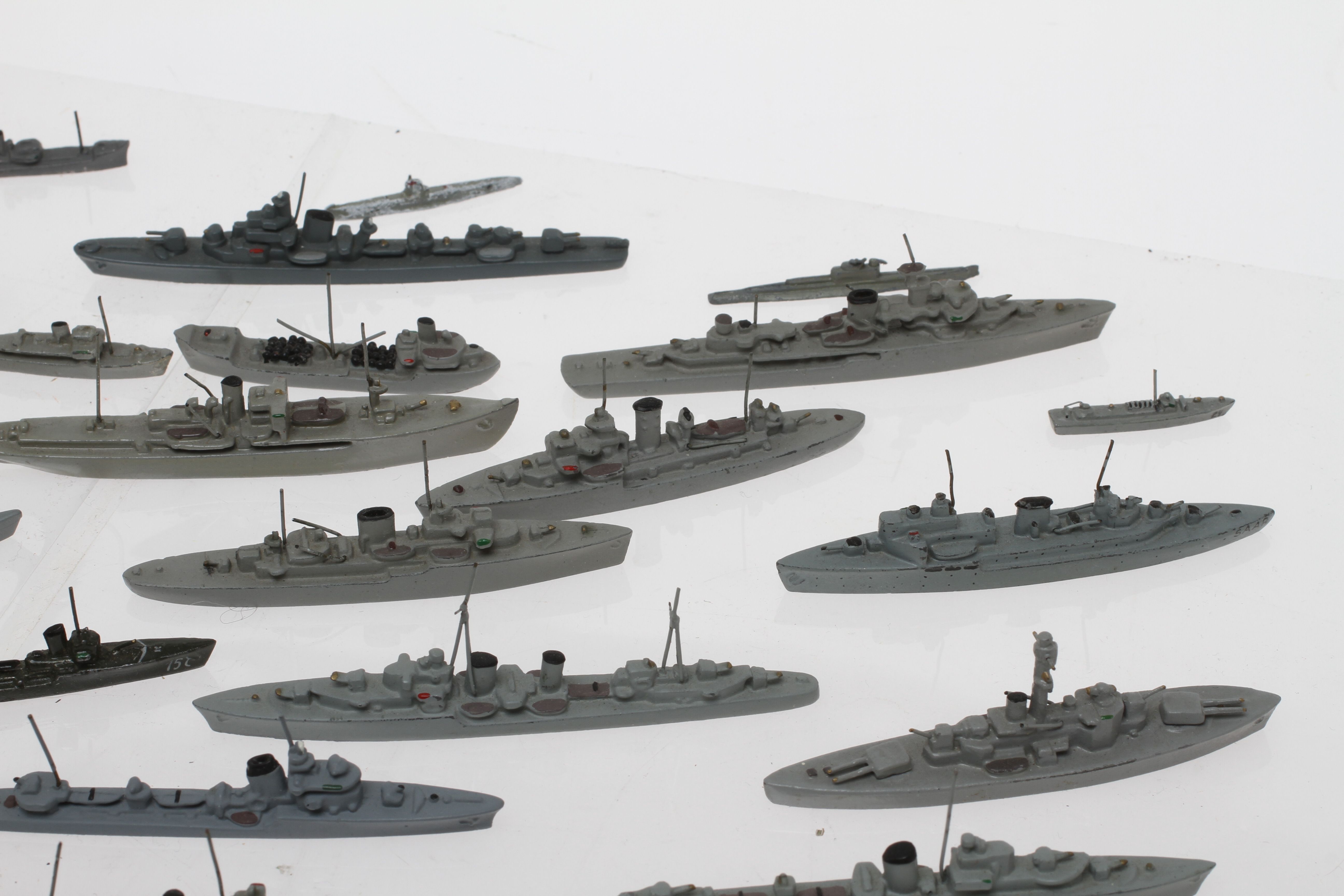 Images for 48262. VESSEL MODELS WIKING about 45 warships in metal ...