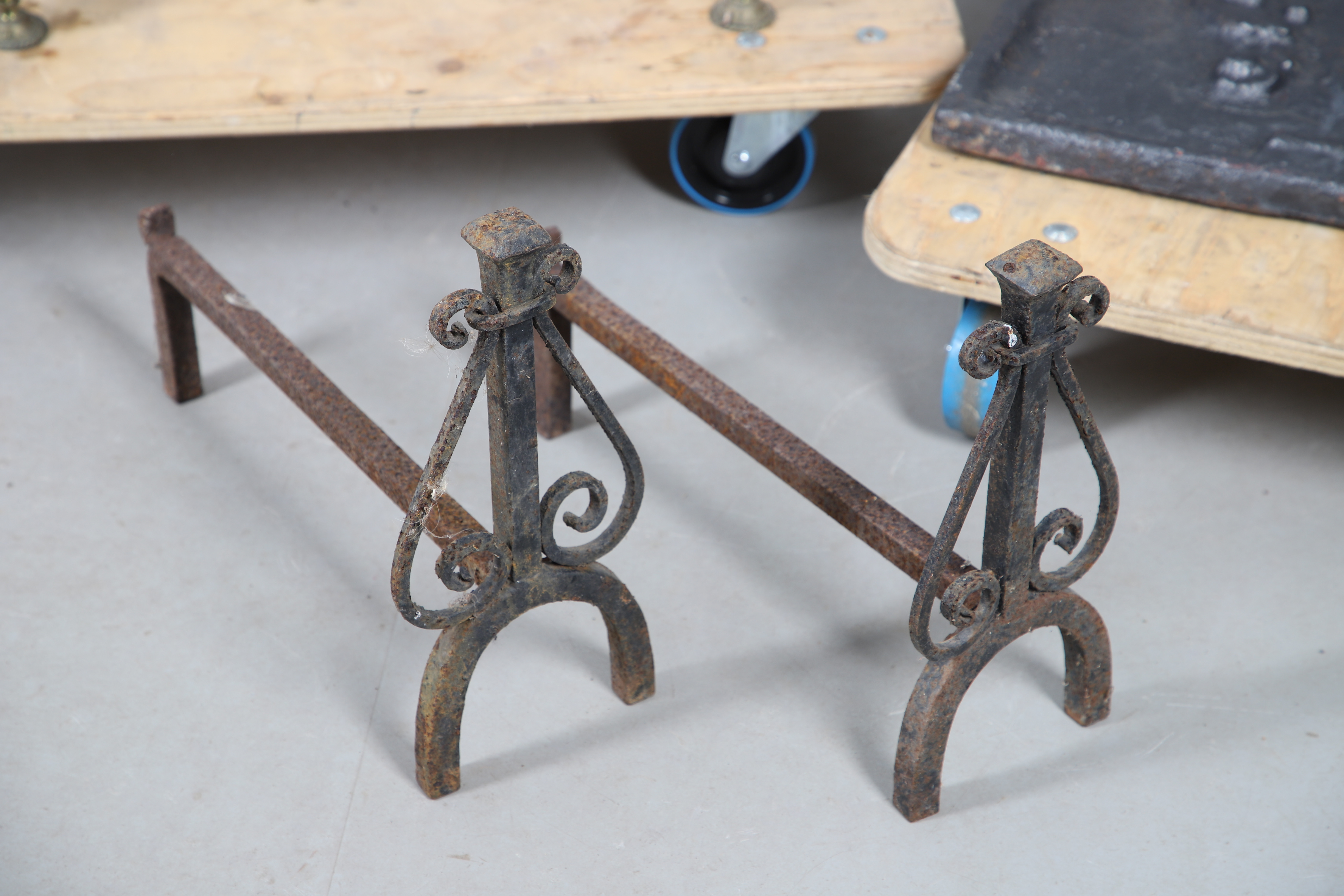 Images for 4828639. 19TH CENTURY CAST IRON FIRE BACK WITH A GEORGIAN ...