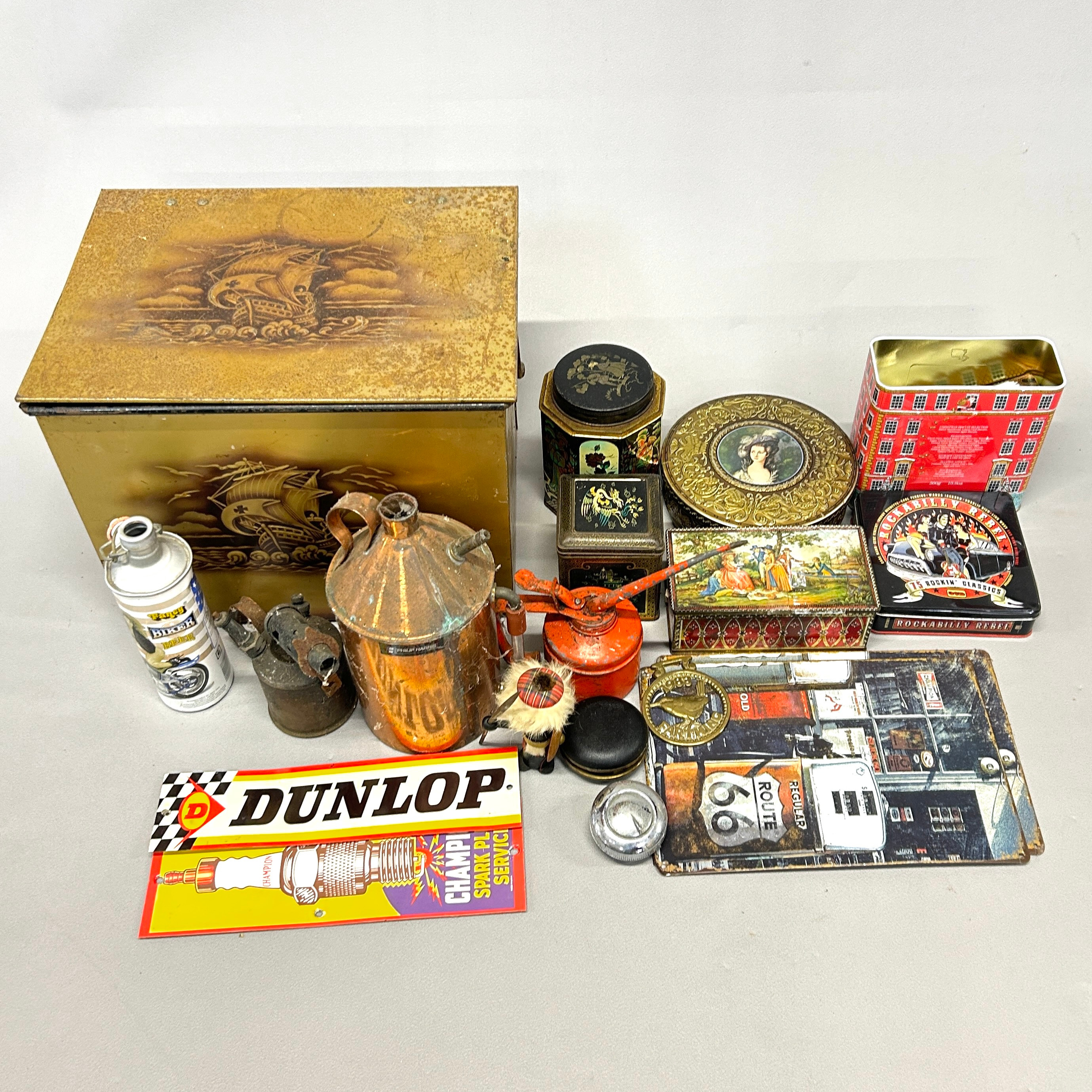 METAL ITEMS ETC. Silver & Metals - Other metals - Auctionet